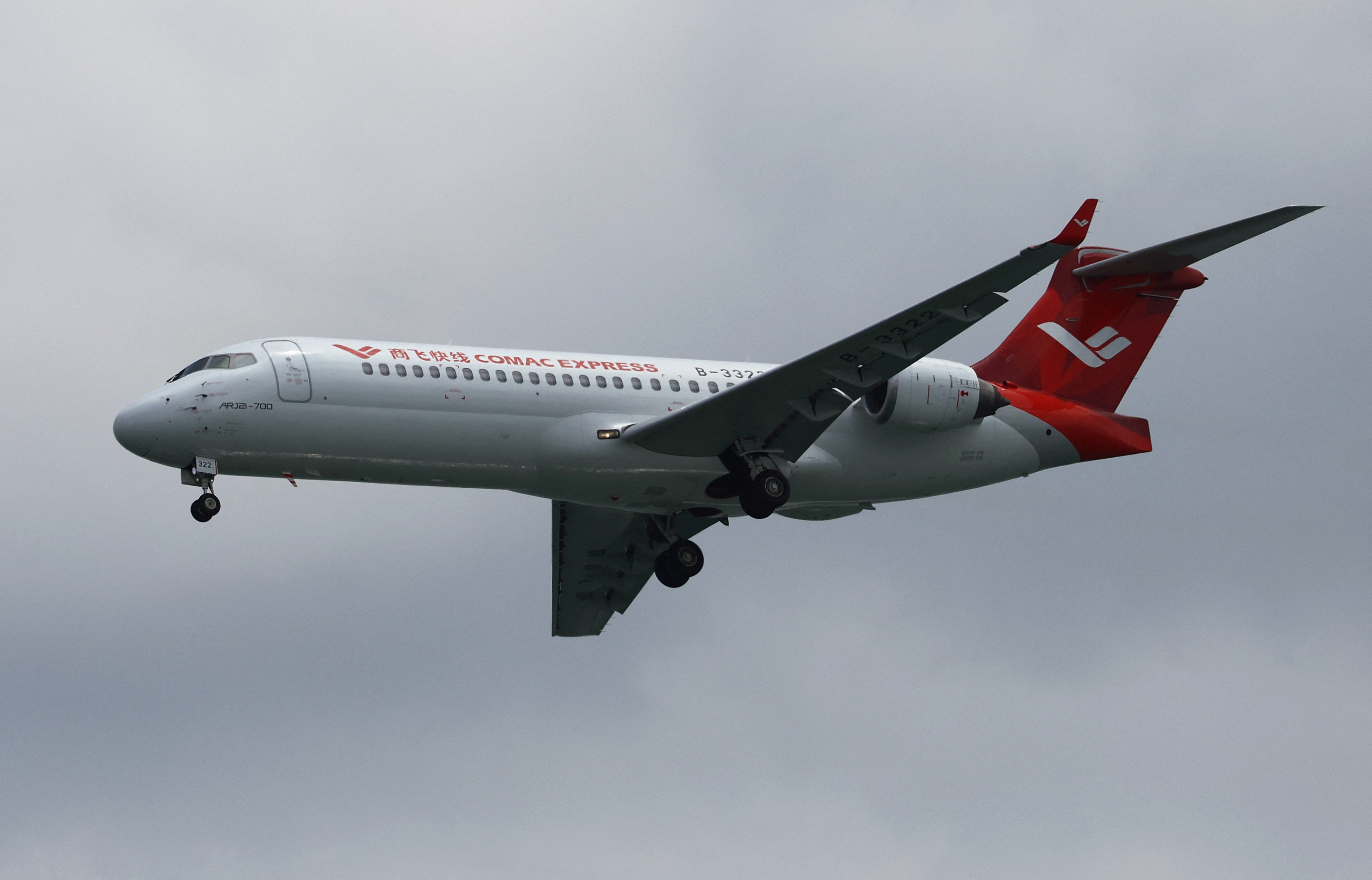 Chinese planemaker COMAC upstages Airbus and Boeing at Singapore ...