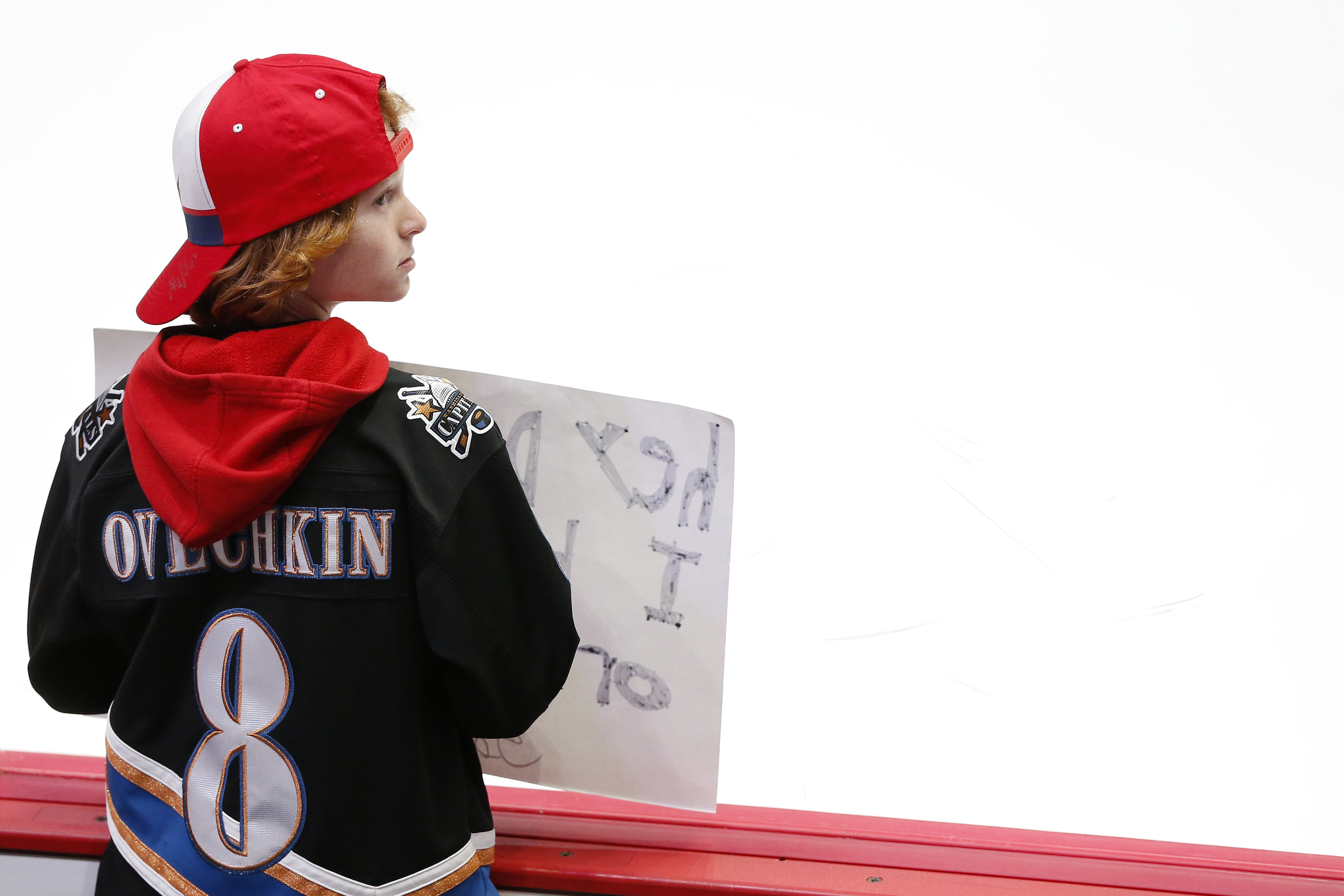 Capitals outlast Blue Jackets 4-3, earn fourth straight win | Reuters