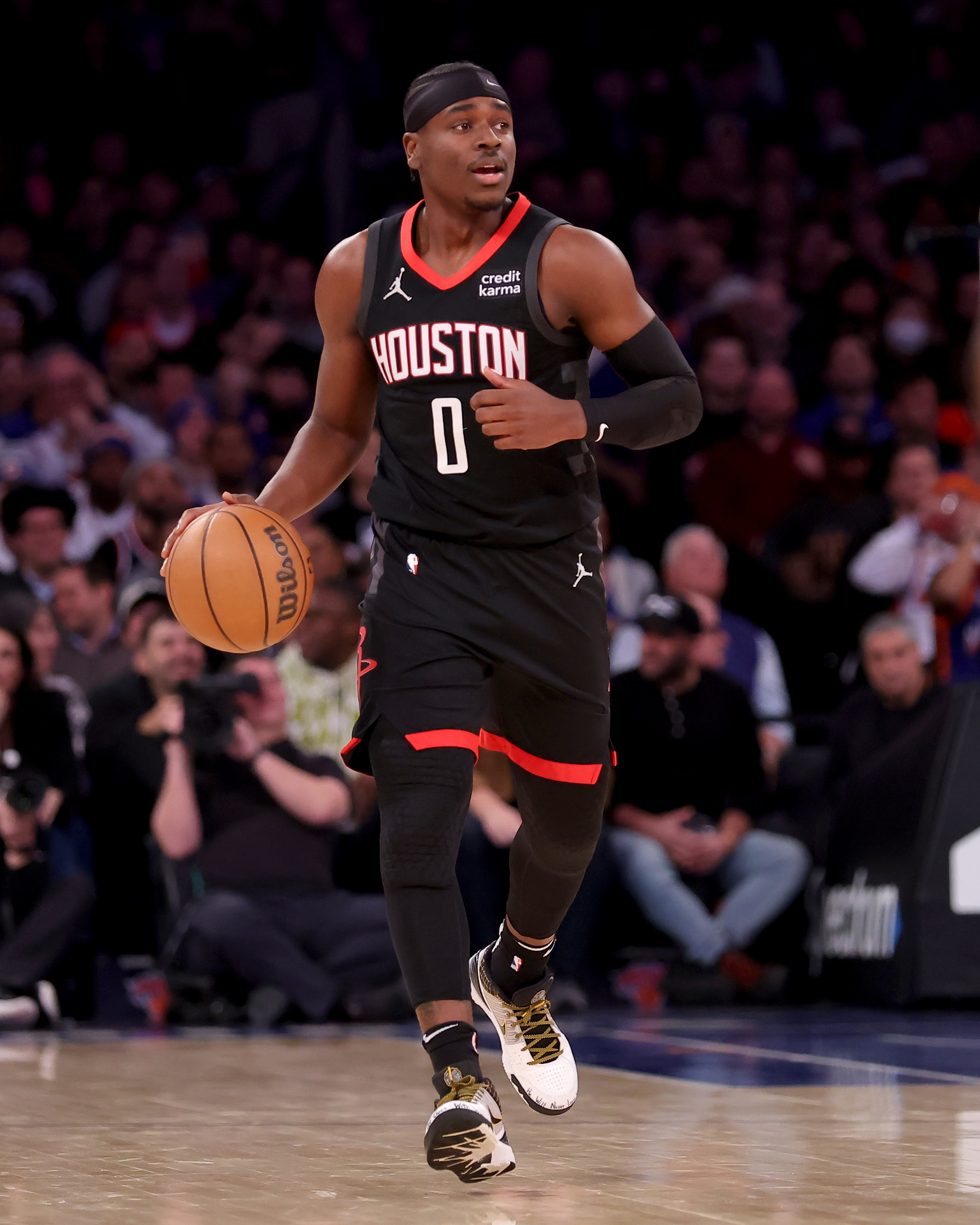 Jalen Brunson scores 30 to carry Knicks past Rockets | Reuters