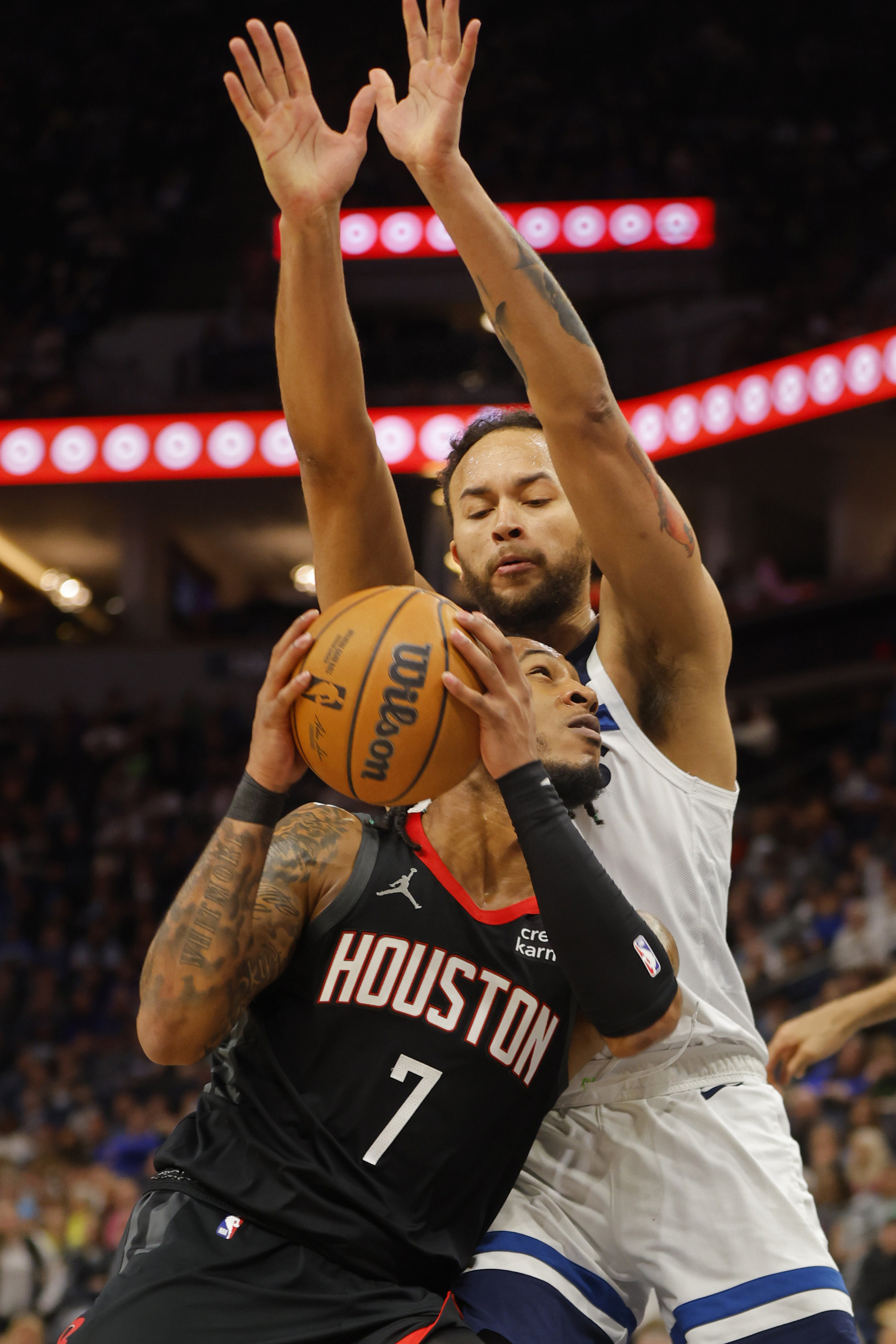Anthony Edwards propels Wolves past Rockets | Reuters
