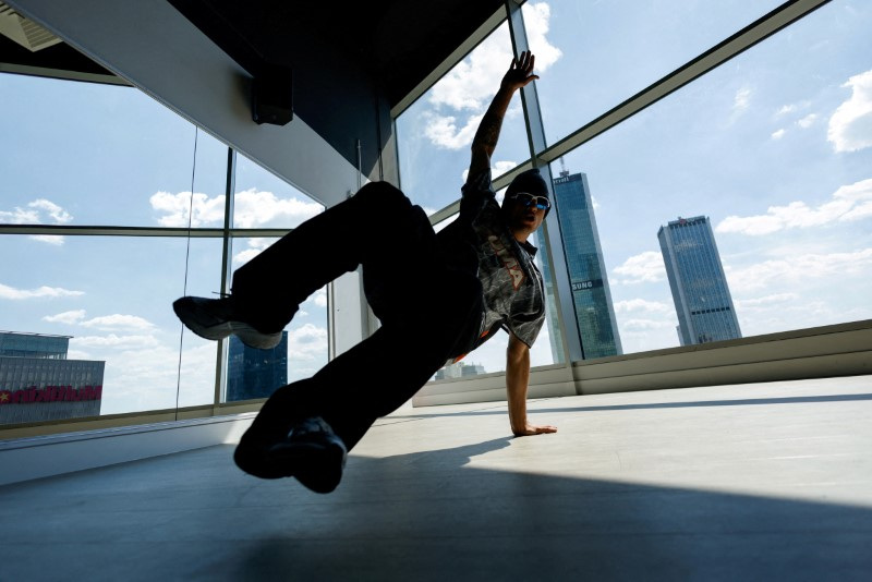 Breaking joins the Paris 2024 Olympics: how does the scoring work ...