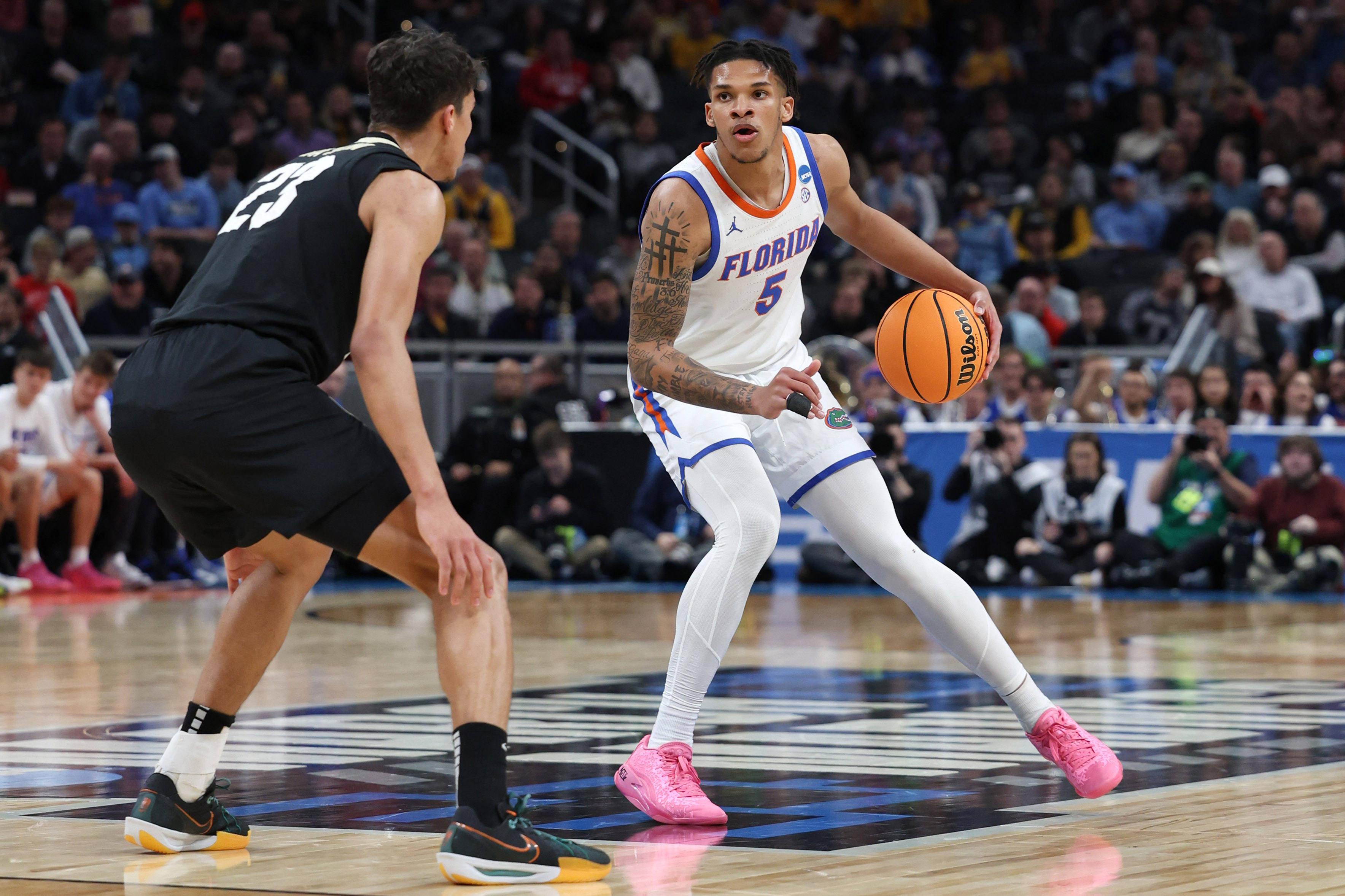 Colorado stuns Florida 102-100 on KJ Simpson's dramatic winner | Reuters