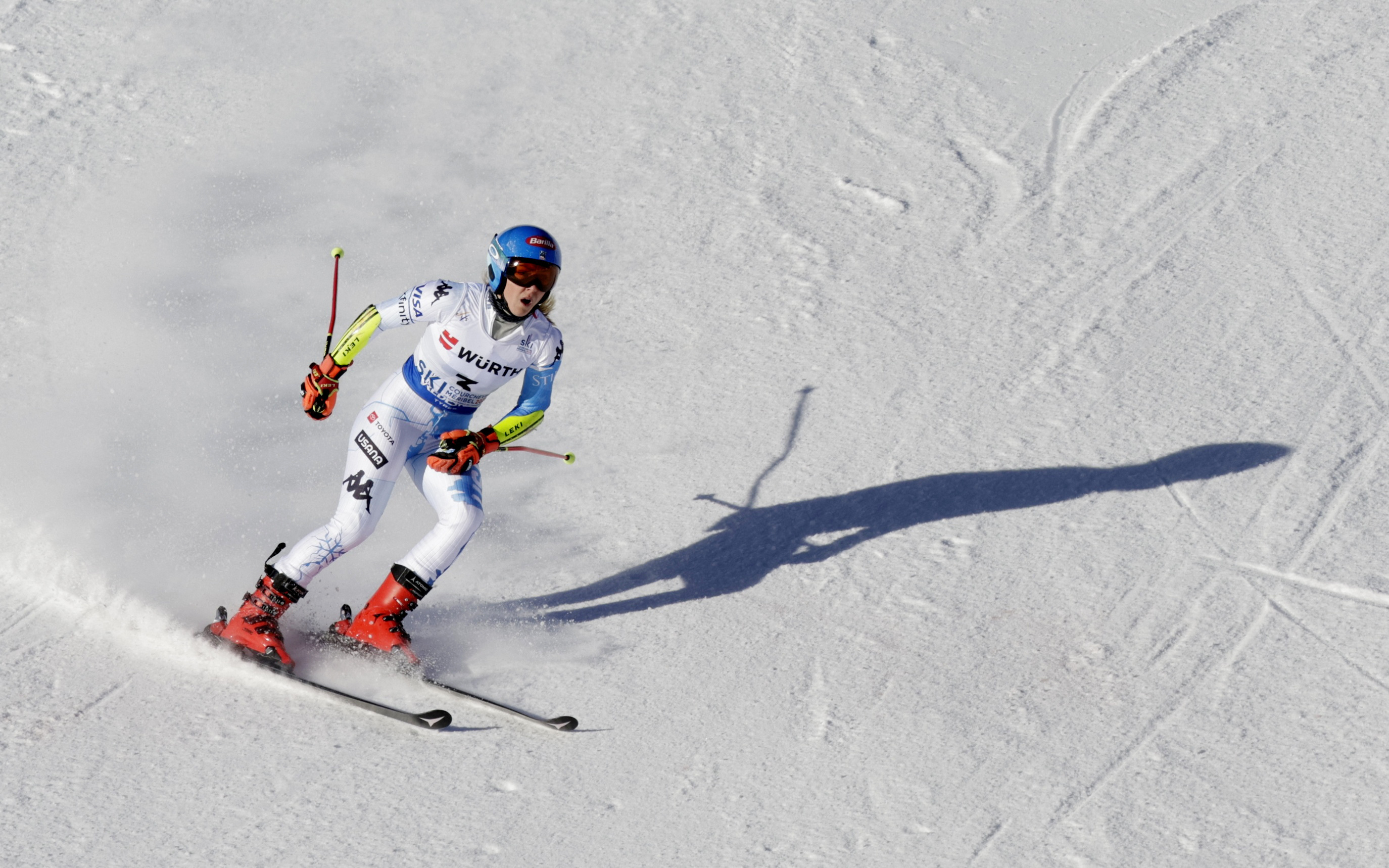 Shiffrin leads giant slalom after qualifications | Reuters