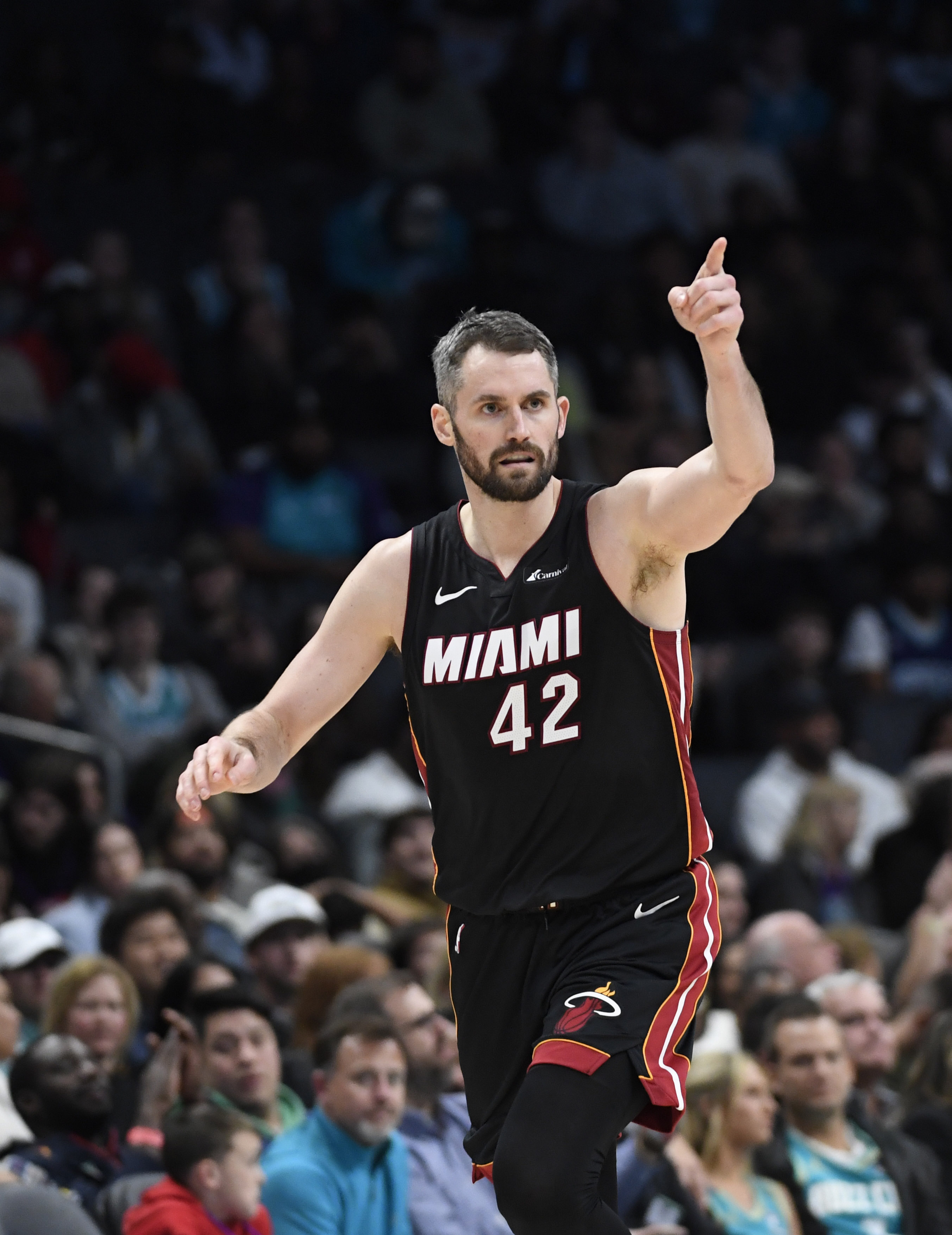 Heat Survive Late Wobble Hold Off Hornets Reuters