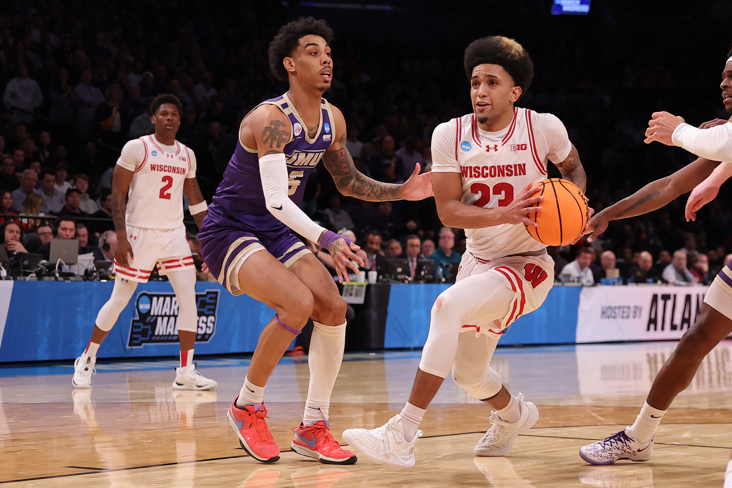 James Madison leads wire to wire in upset of Wisconsin | Reuters