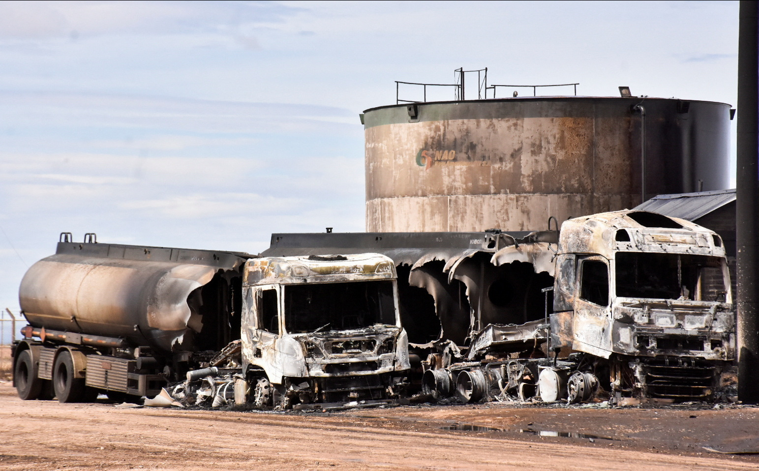 Argentine oil workers strike after refinery explosion kills three | Reuters