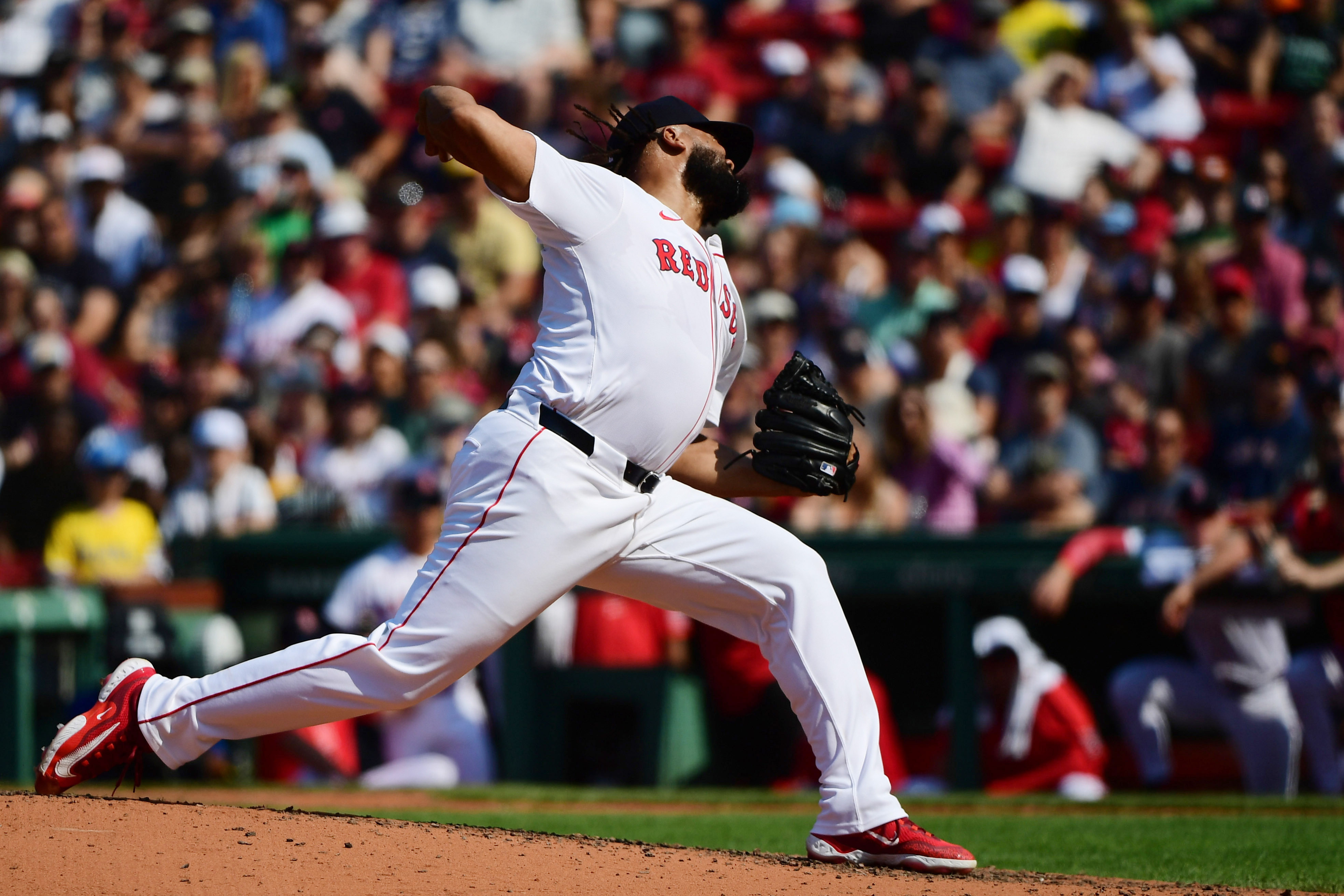 Red Sox avoid sweep, edge Brewers on late RBI single | Reuters