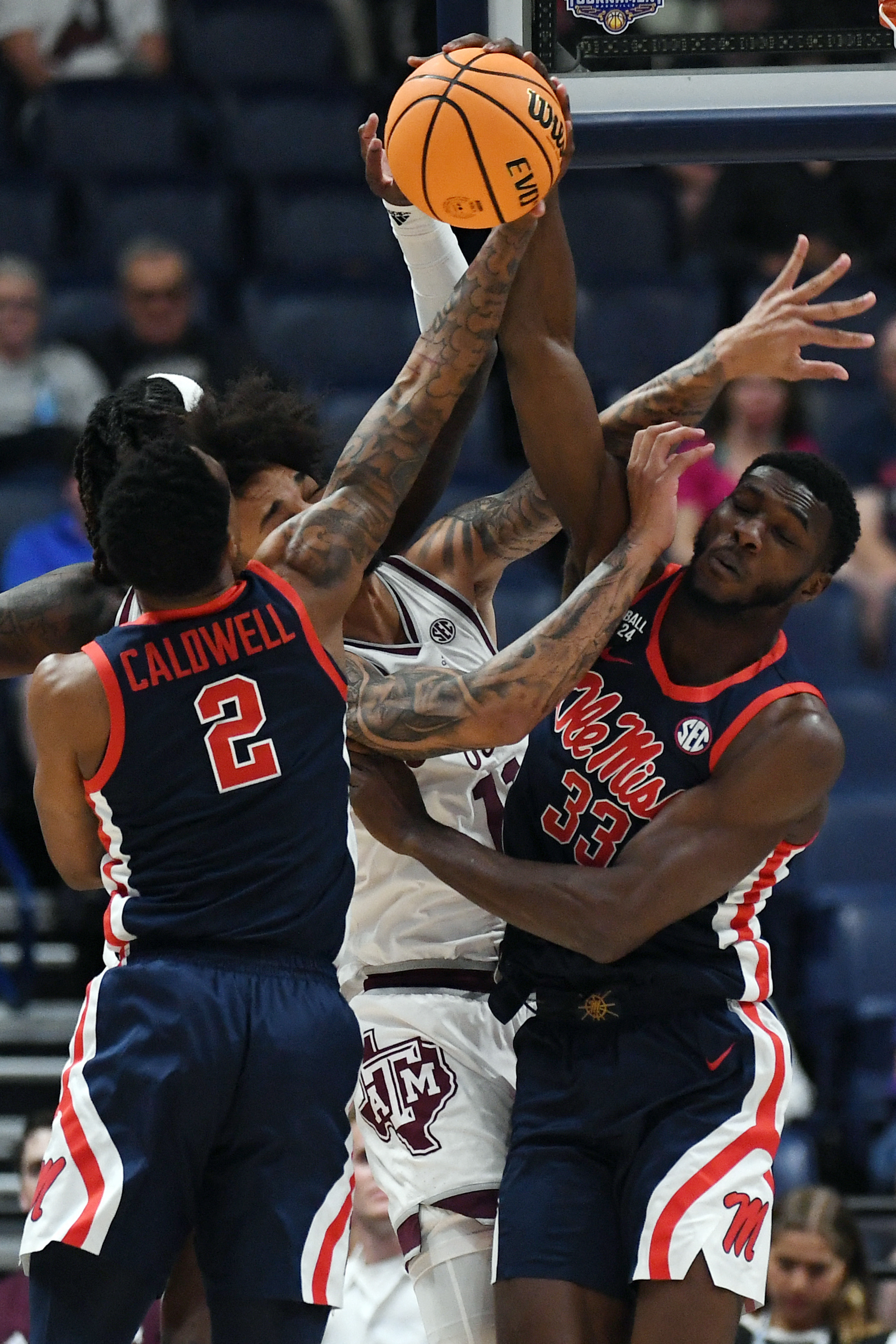 Free-throw edge carries Texas A&M past Ole Miss | Reuters