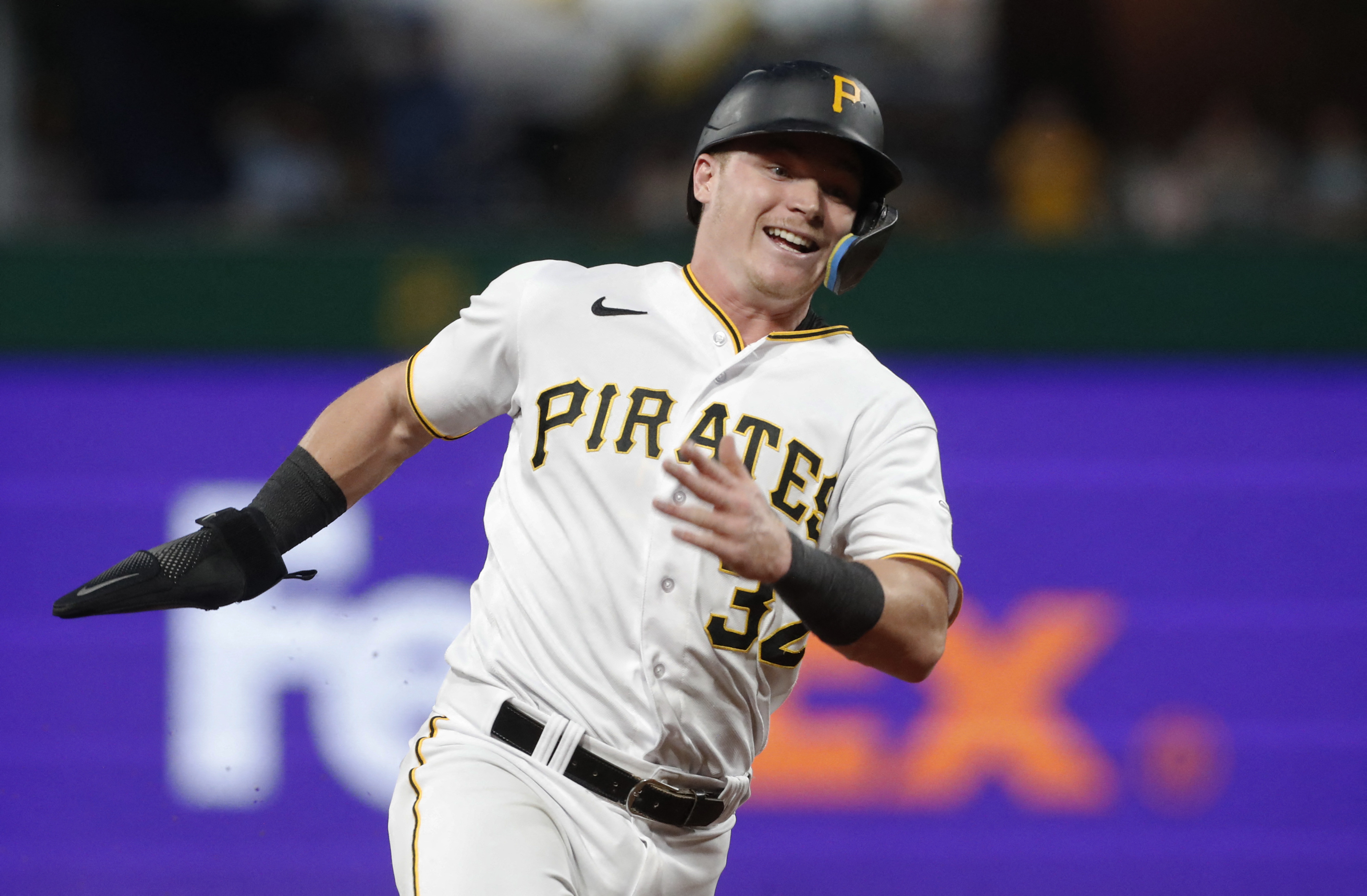 Endy Rodriguez's 4 RBIs carry Pirates past Phillies | Reuters