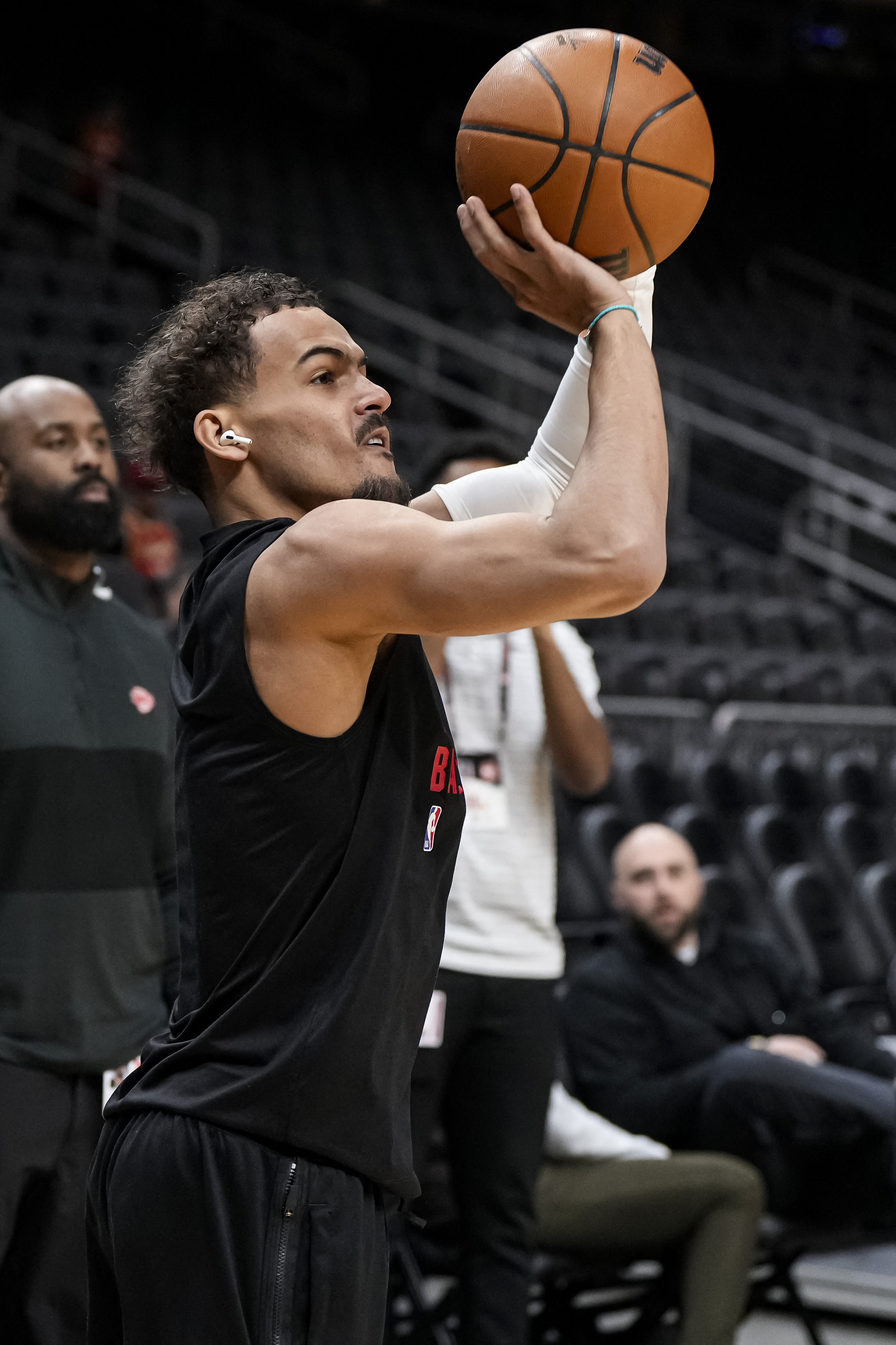 Saddiq Bey's game-winner lifts Hawks over skidding Raptors | Reuters