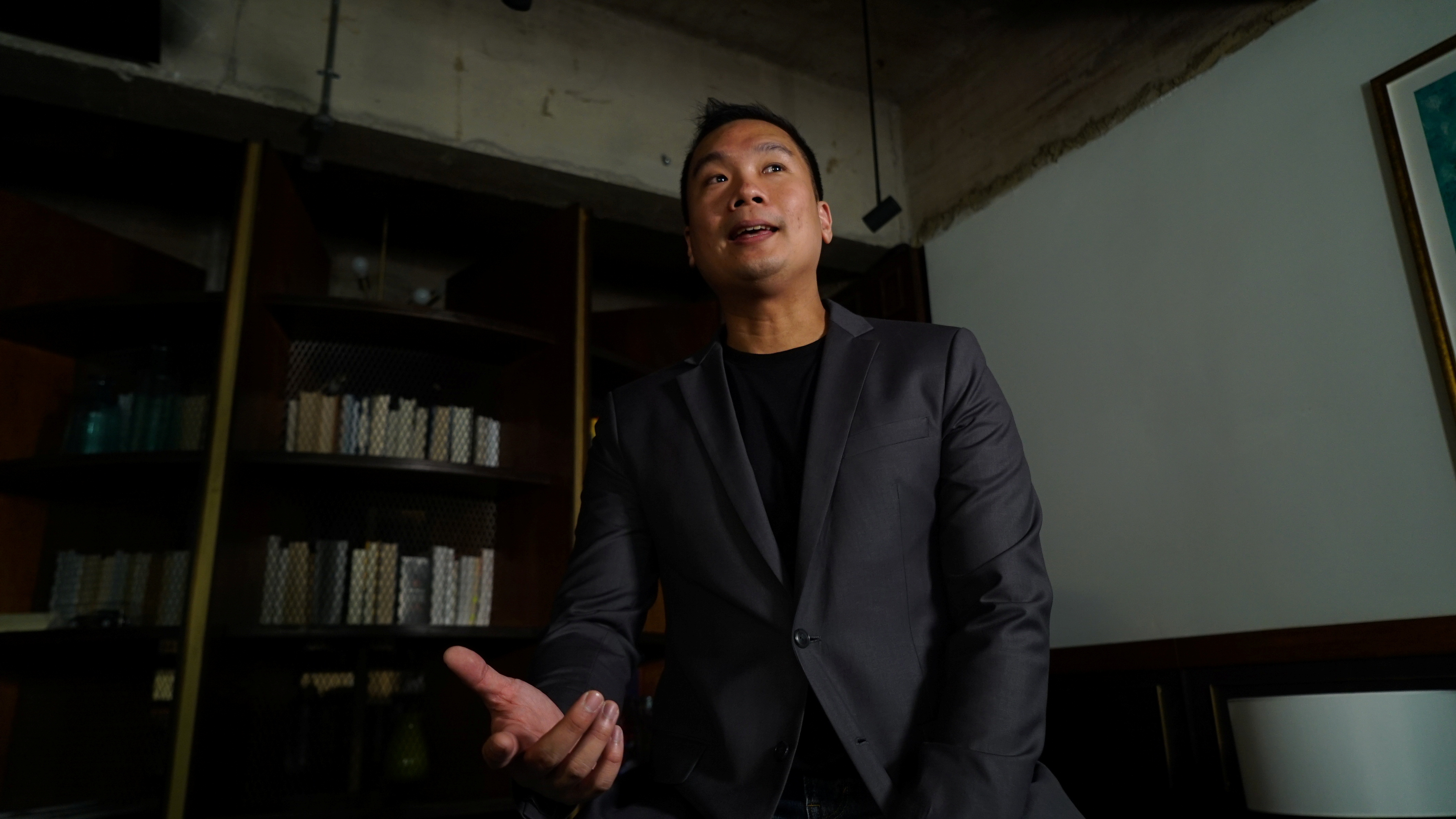 Singapore trials Smartphone app offering mini check-ups | Reuters