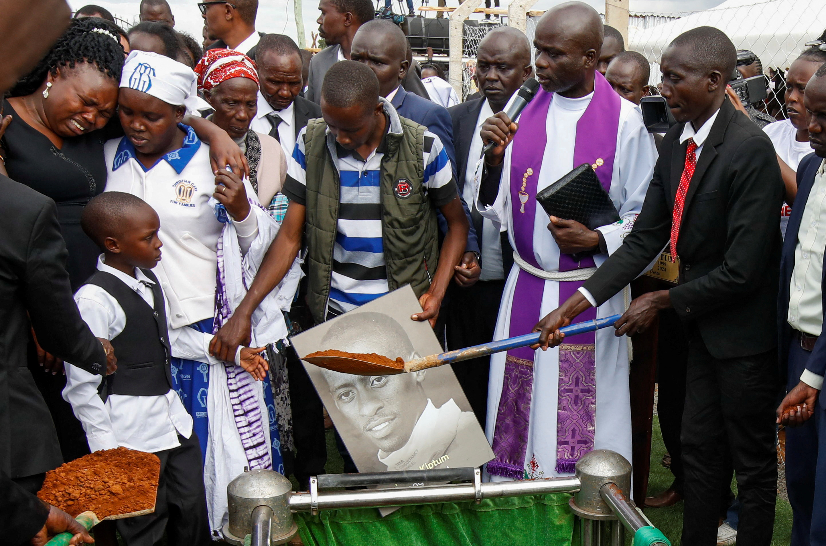 Kenya marathon hero Kiptum honoured at funeral as unique talent and ...