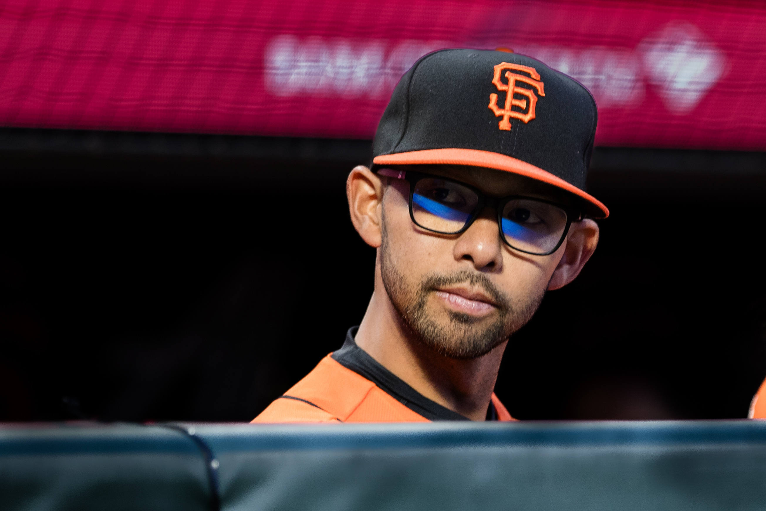 Dodgers spoil debut of interim Giants manager | Reuters