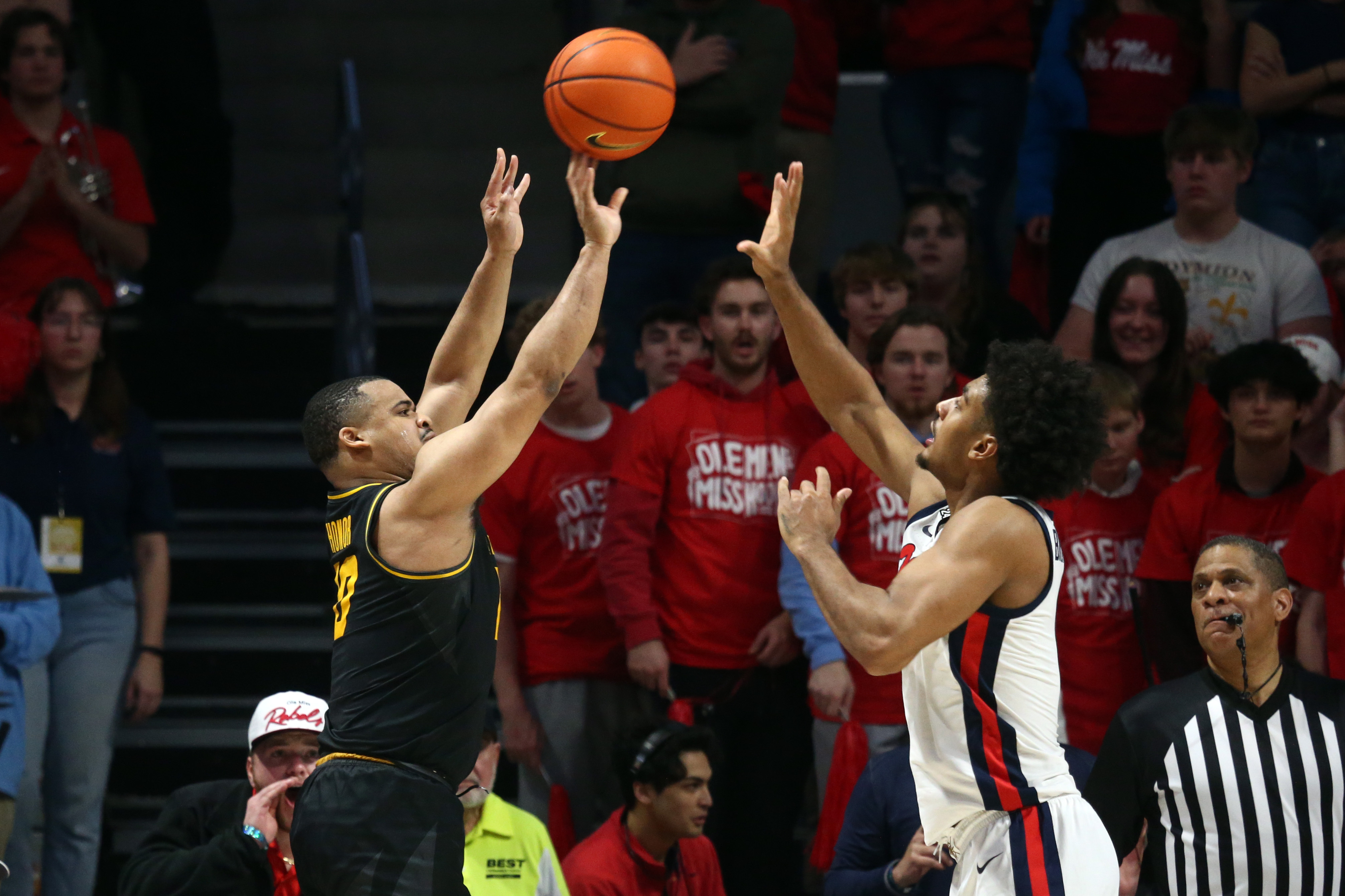 Matthew Murrell paces Ole Miss in comeback win over Mizzou | Reuters