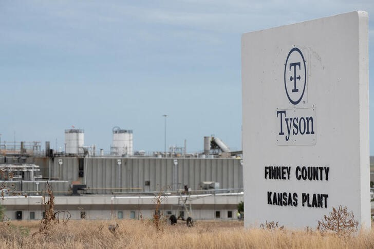 Tyson, JBS to pay $127 million to resolve workers' wage-fixing lawsuit ...