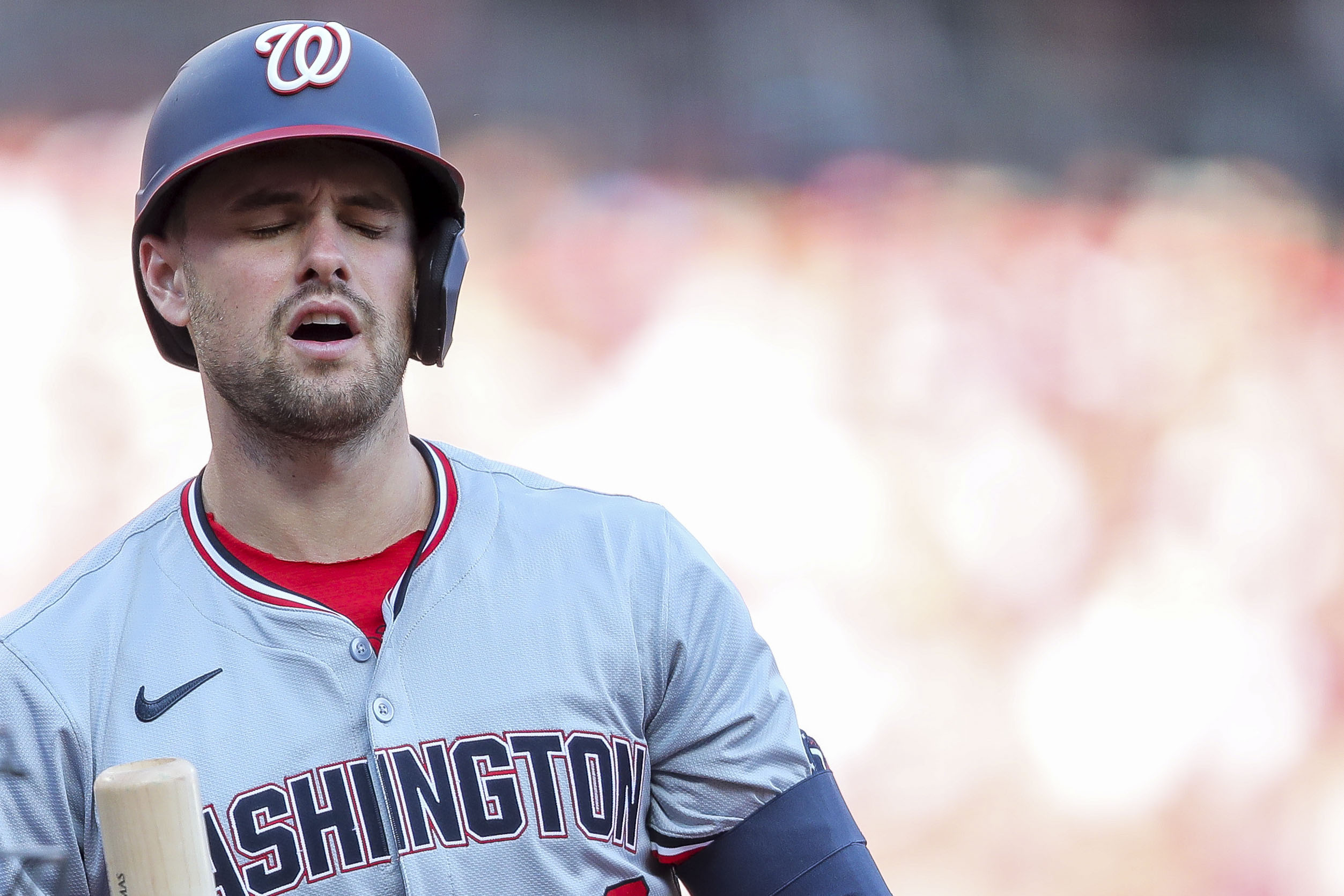 Nick Martini belts 2 HRs as Reds top Nationals | Reuters