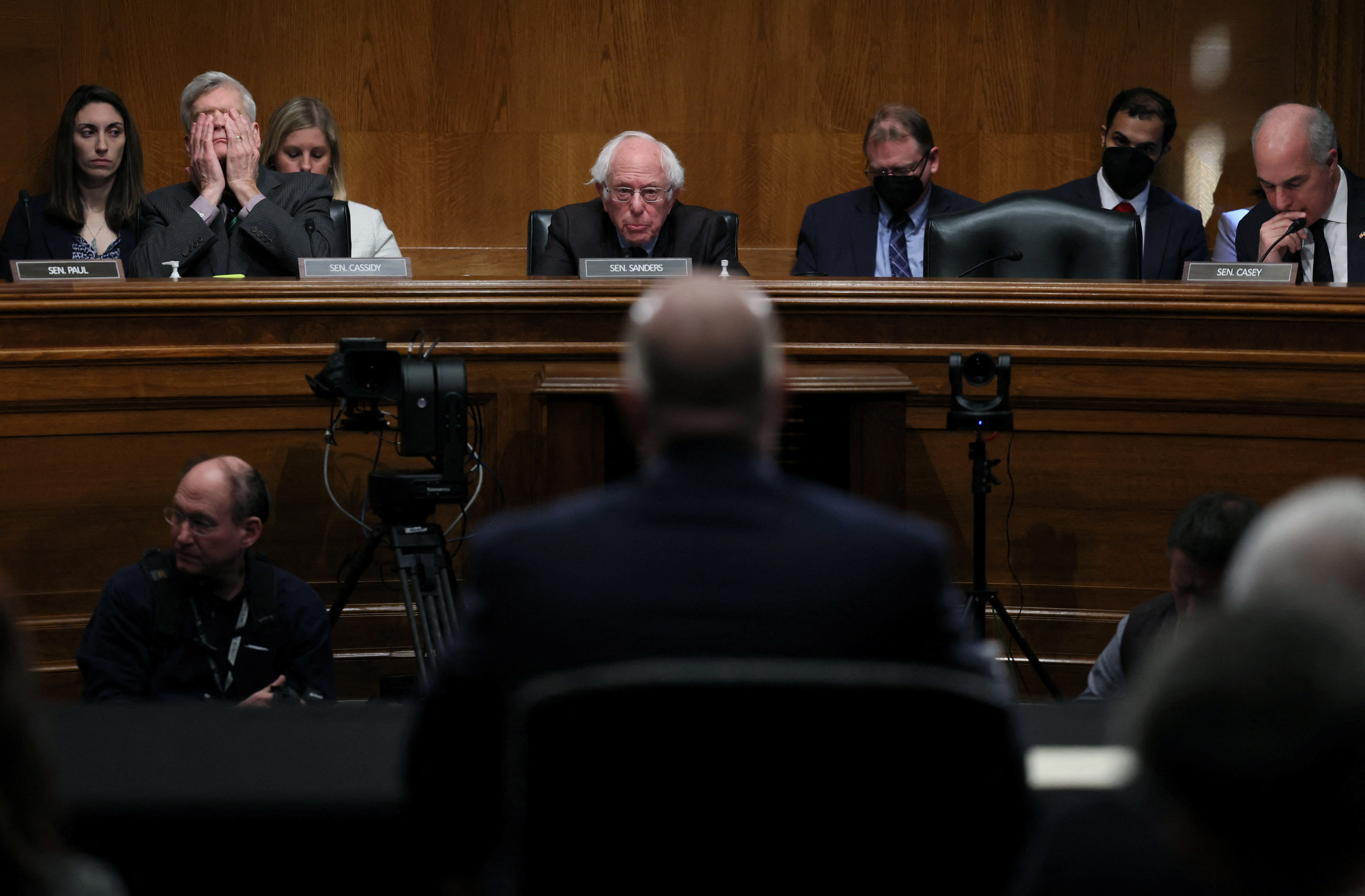 US Senate Democrats grill pharma CEOs on drug prices | Reuters