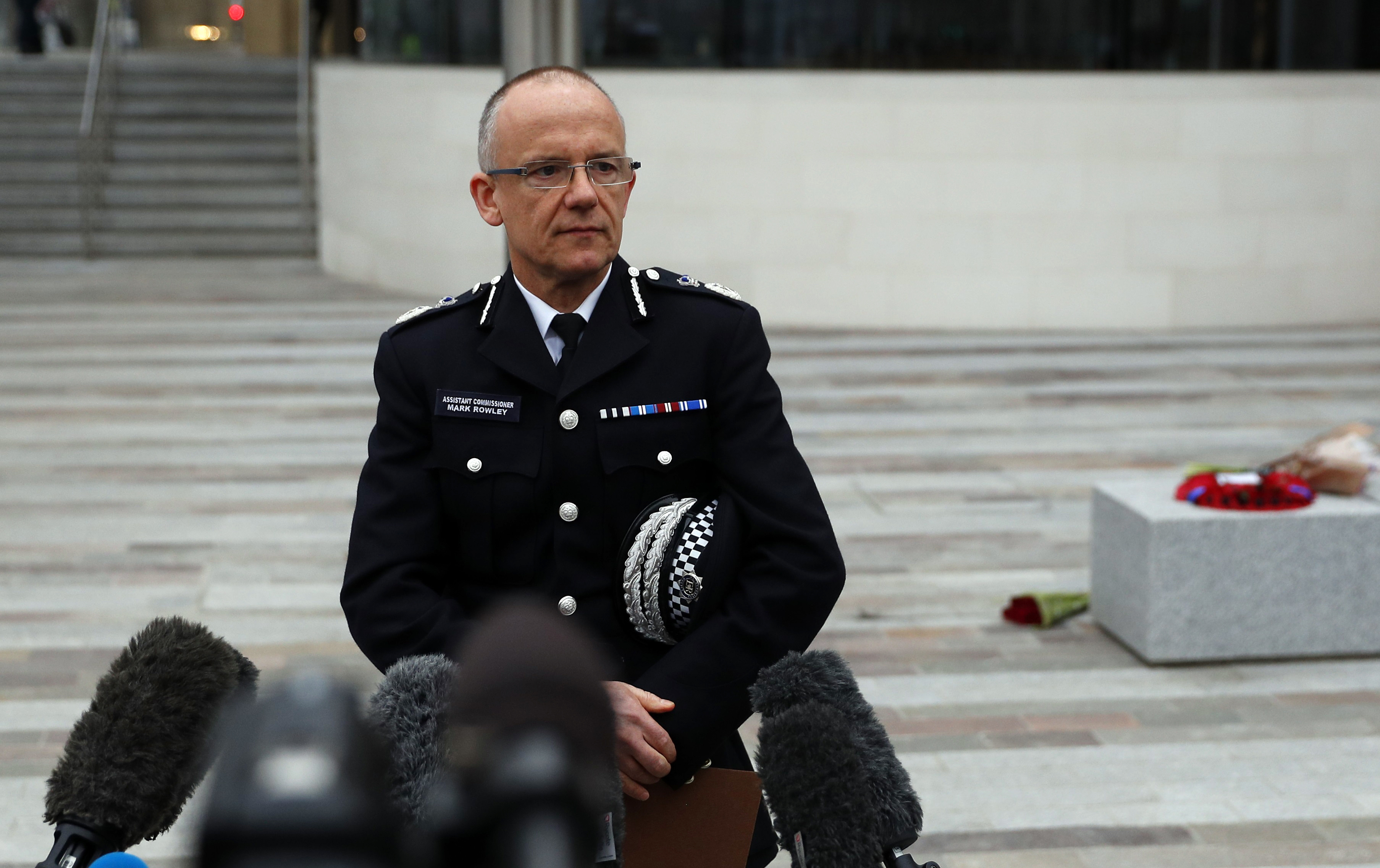 Ex-counter-terrorism chief named new head of London's beleaguered ...