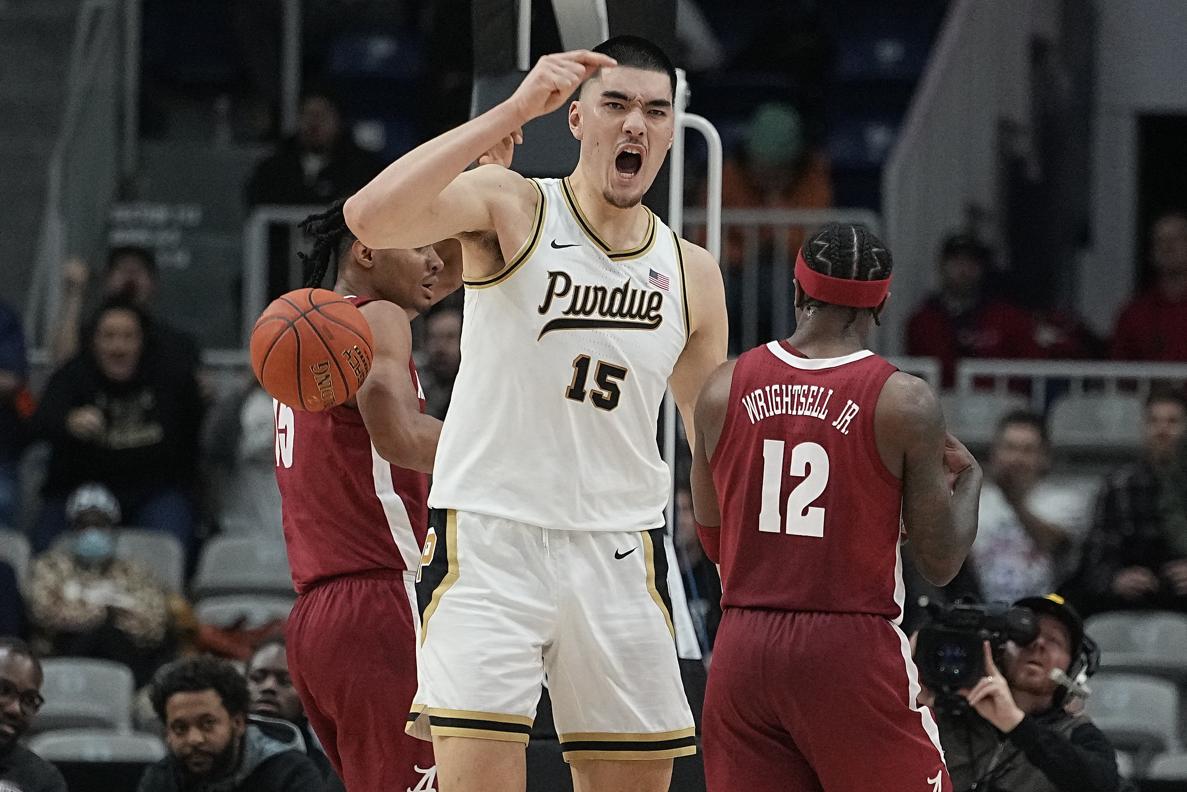 Zach Edey's 35 points carry No. 4 Purdue past Alabama | Reuters