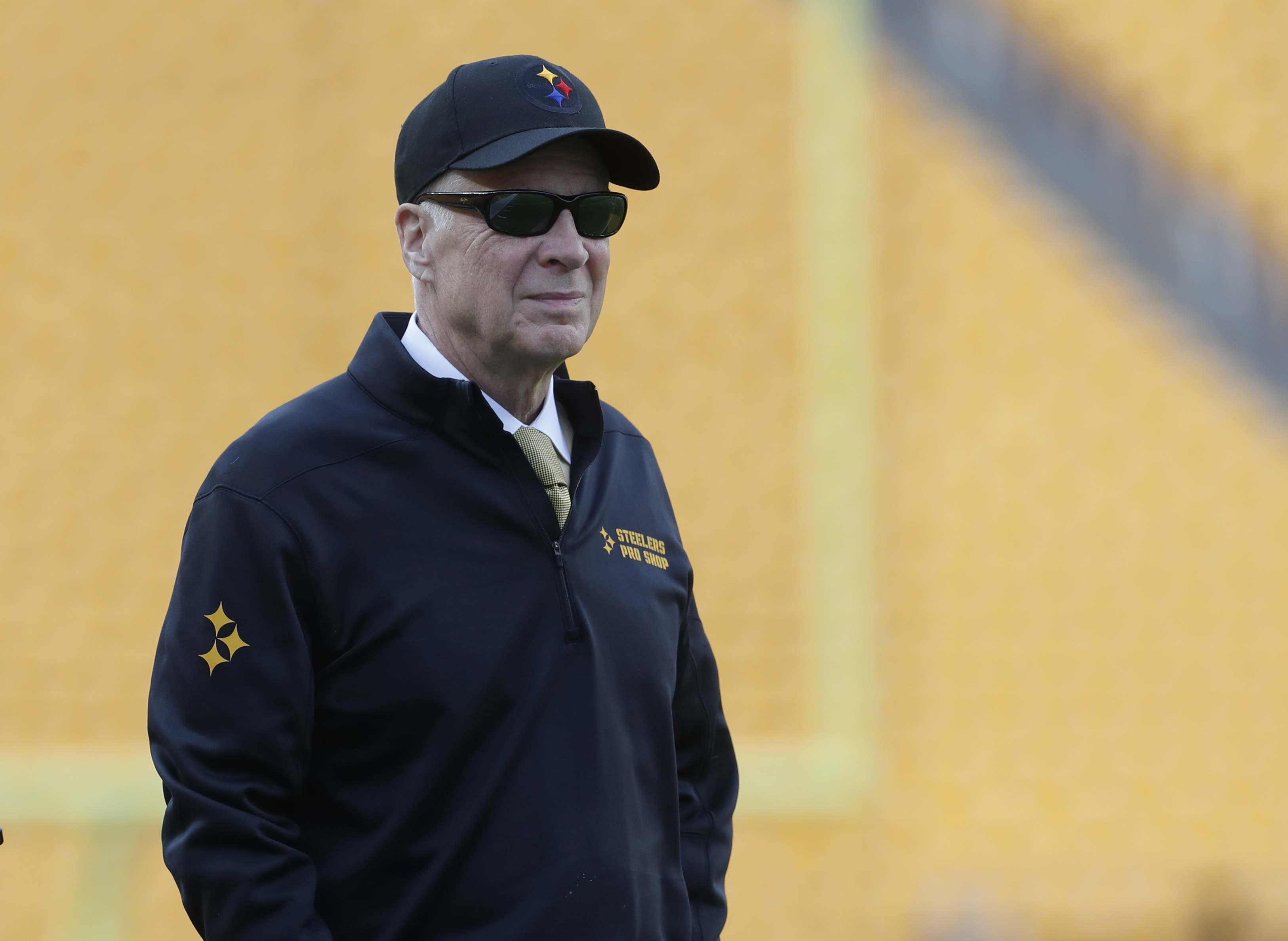 Defensive TDs lift Steelers to another home win over Browns | Reuters