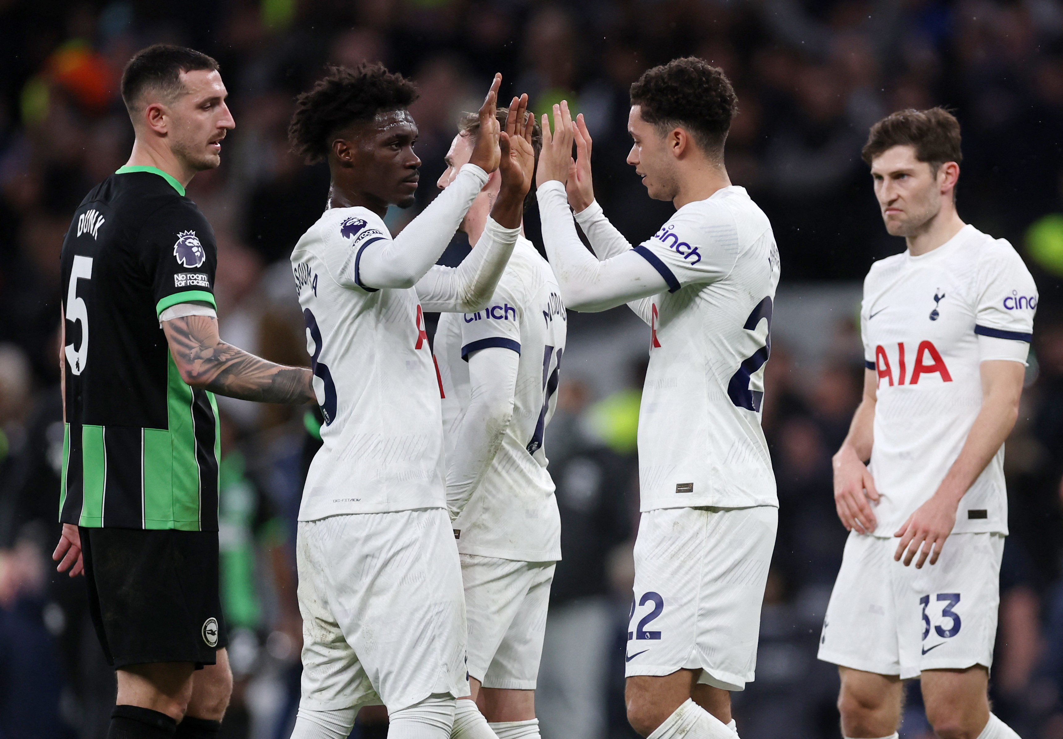 Johnson grabs late winner to send Tottenham fourth | Reuters