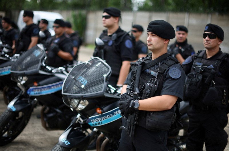 Argentine police thwart alleged terror attacks in Mendoza | Reuters