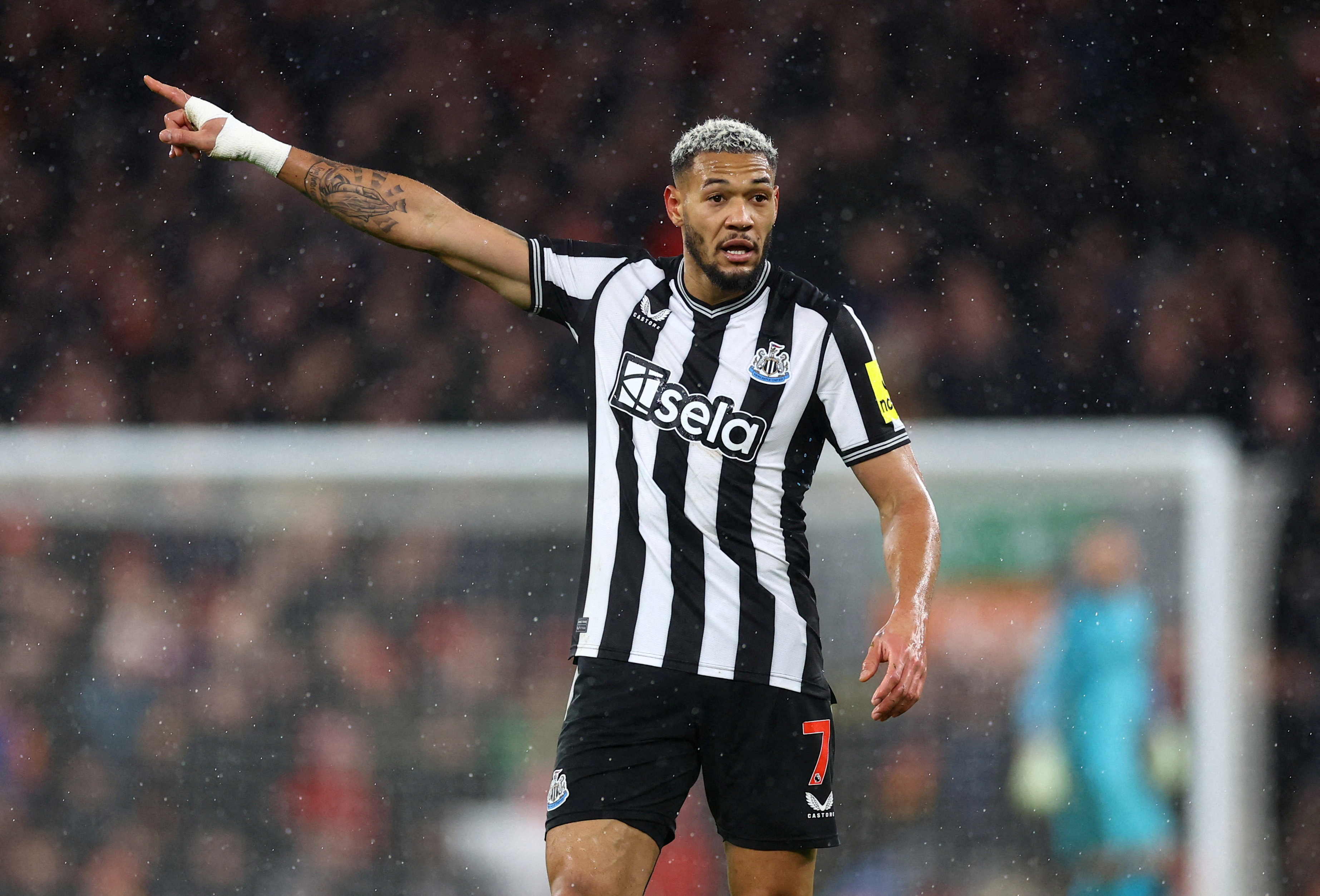 Newcastle's Joelinton undergoes thigh surgery | Reuters