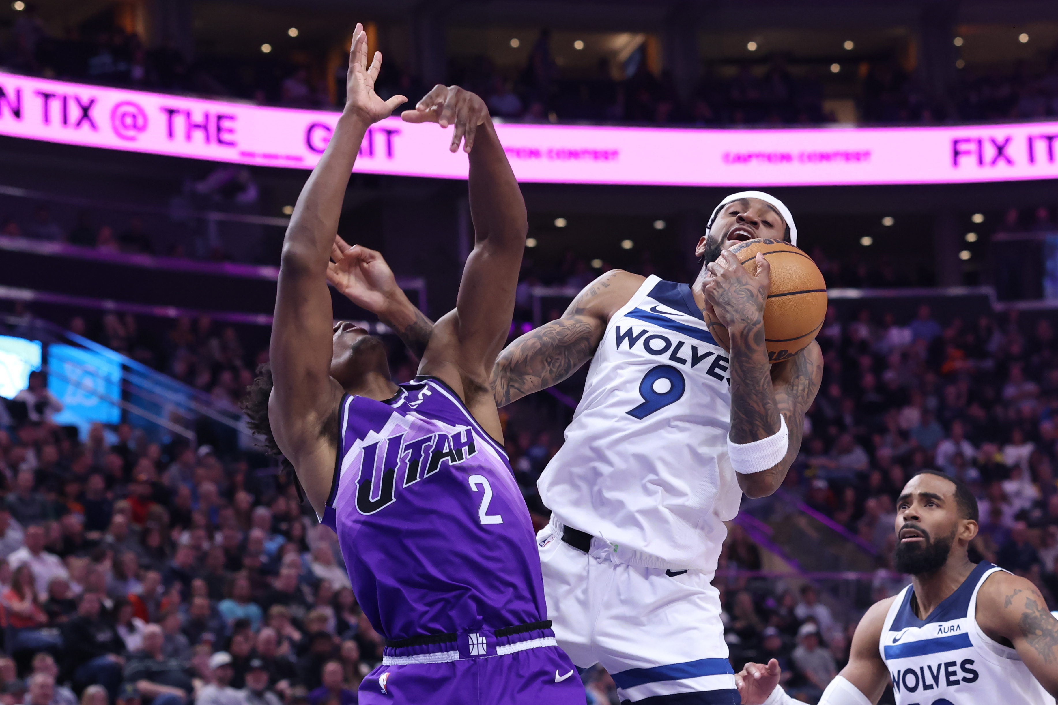Anthony Edwards leads Wolves to season-series sweep of Jazz | Reuters