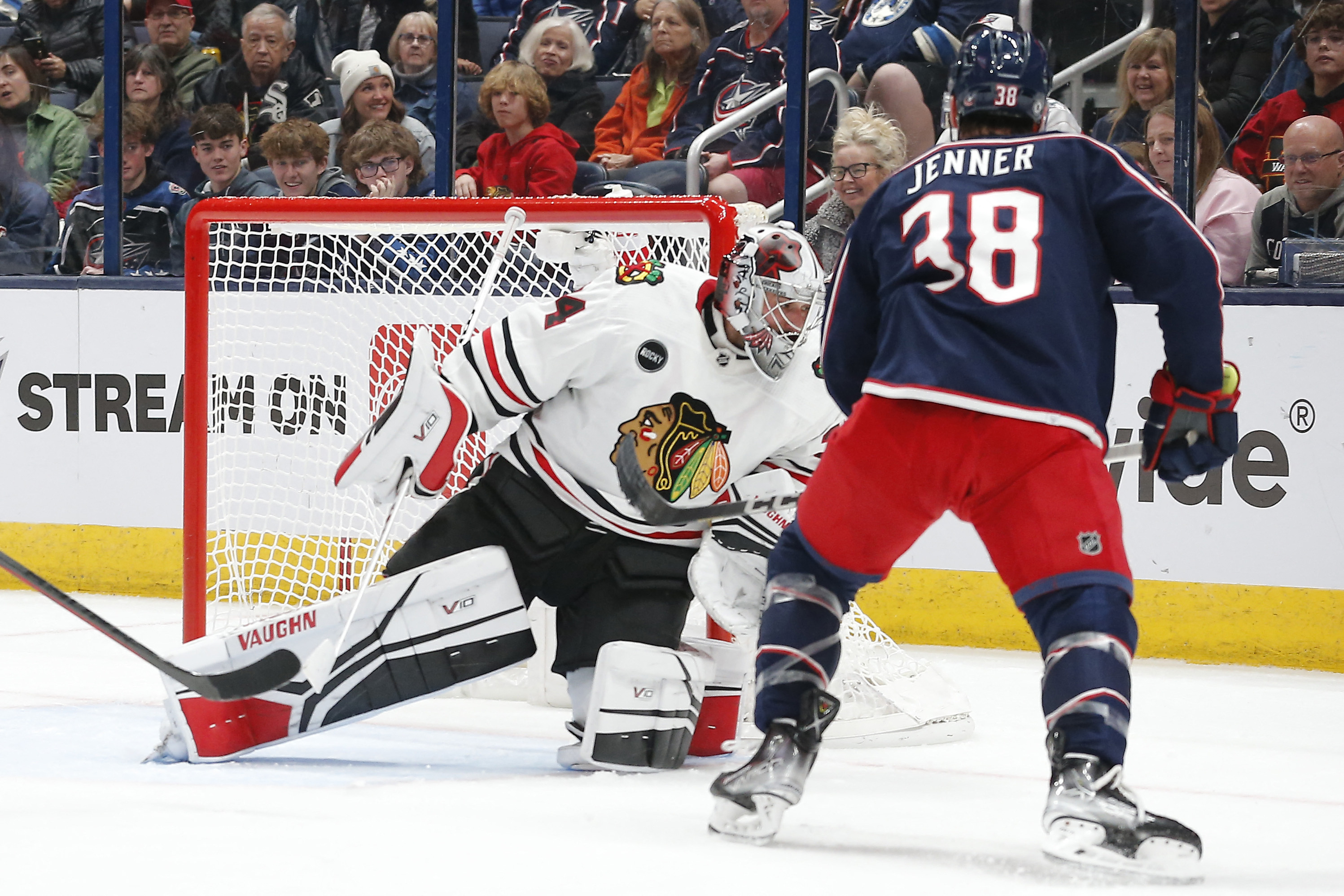 Blue Jackets pile on early, rout Blackhawks at home | Reuters