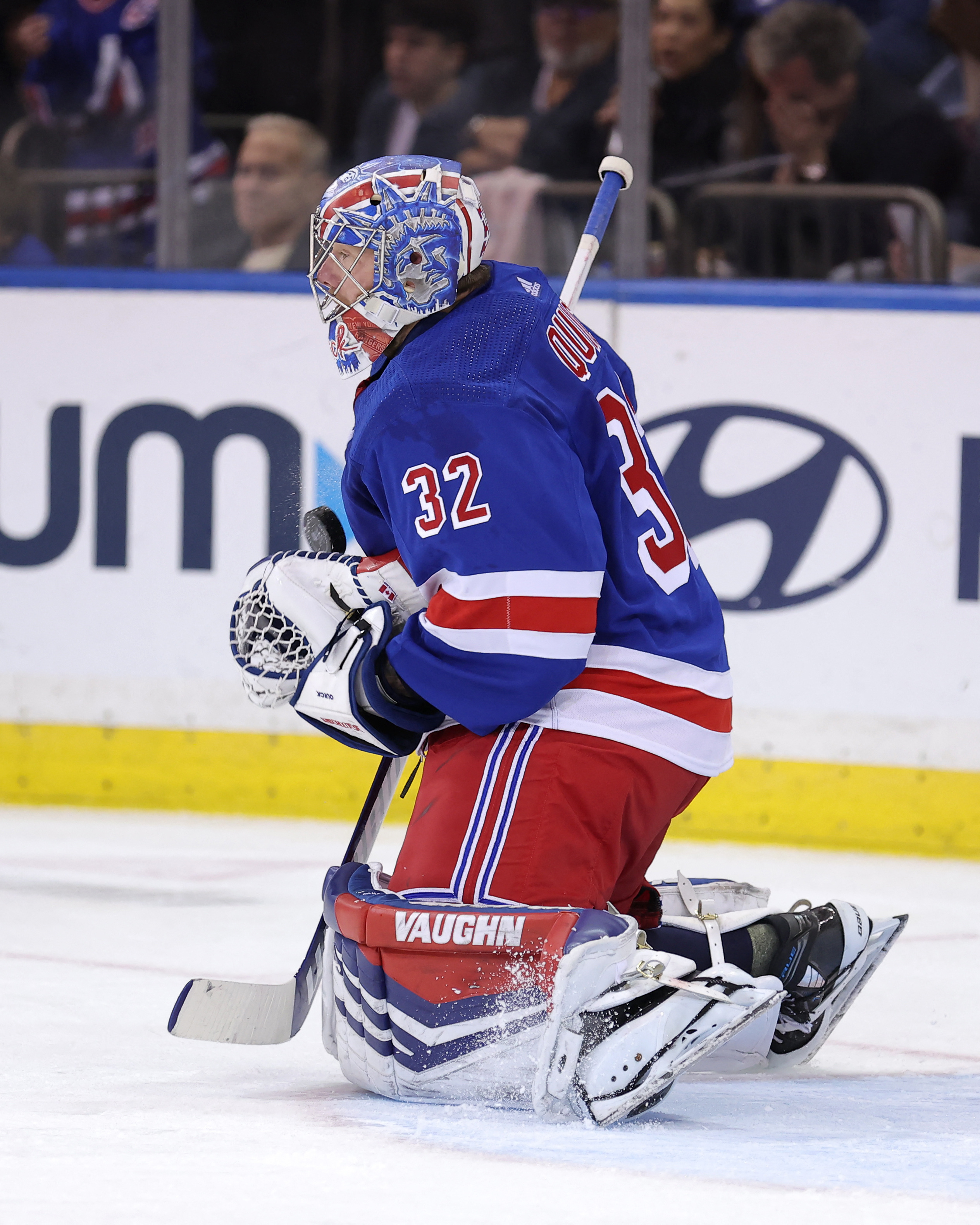 Jonathan Quick, Rangers shut down Devils | Reuters