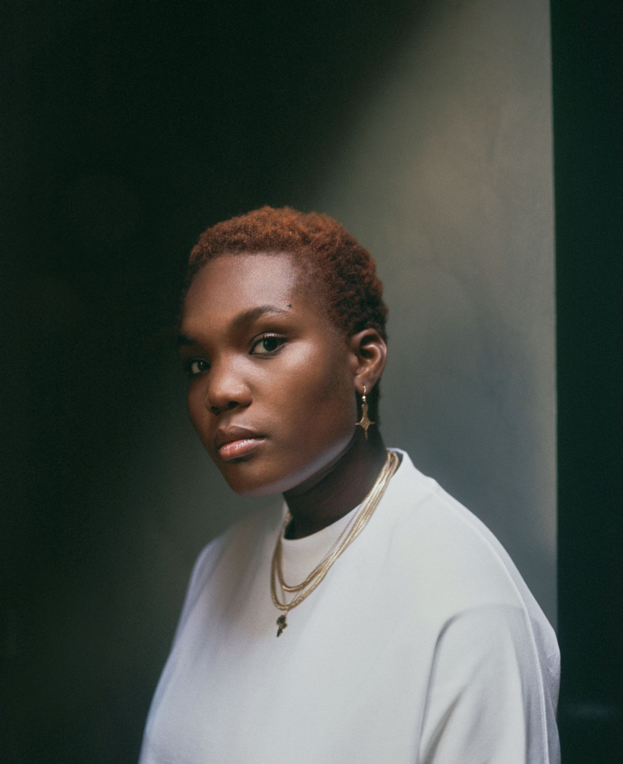 Singer Arlo Parks emerges from lockdown fame for 'momentous' Brits show ...