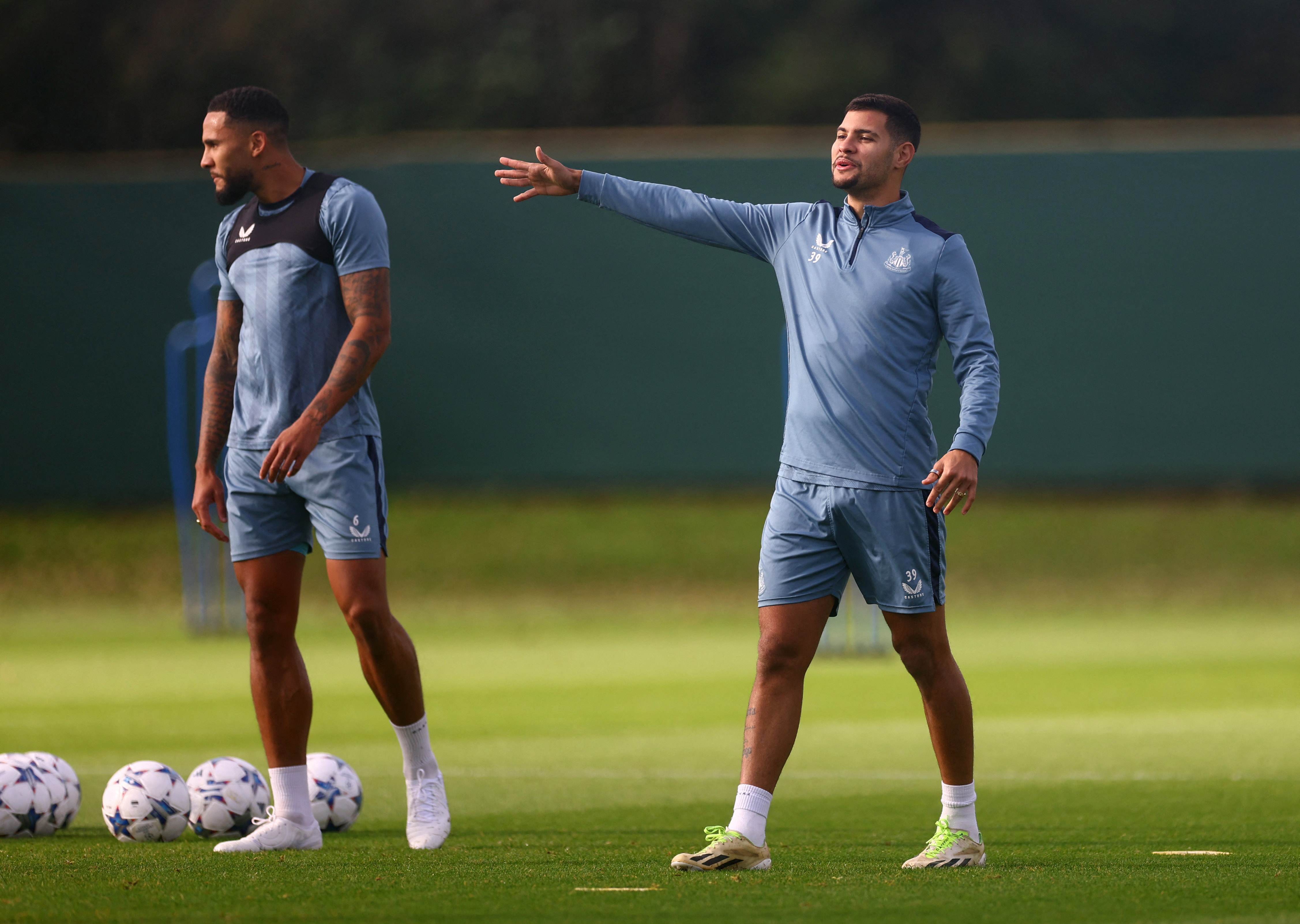 Howe focused on PSG as Newcastle await magical European night | Reuters