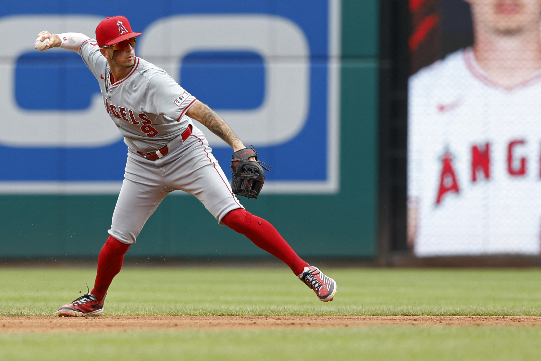 Kevin Pillar helps Angels dispatch Nationals | Reuters