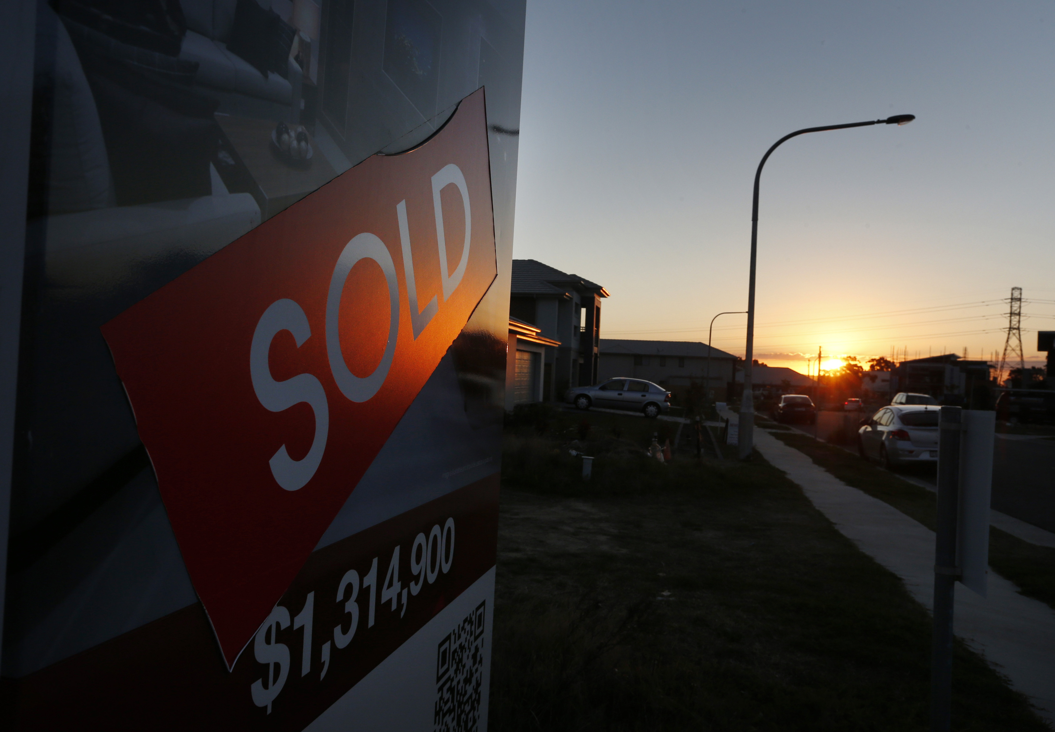 From boom to gloom, Australia's red hot property market hits reverse ...
