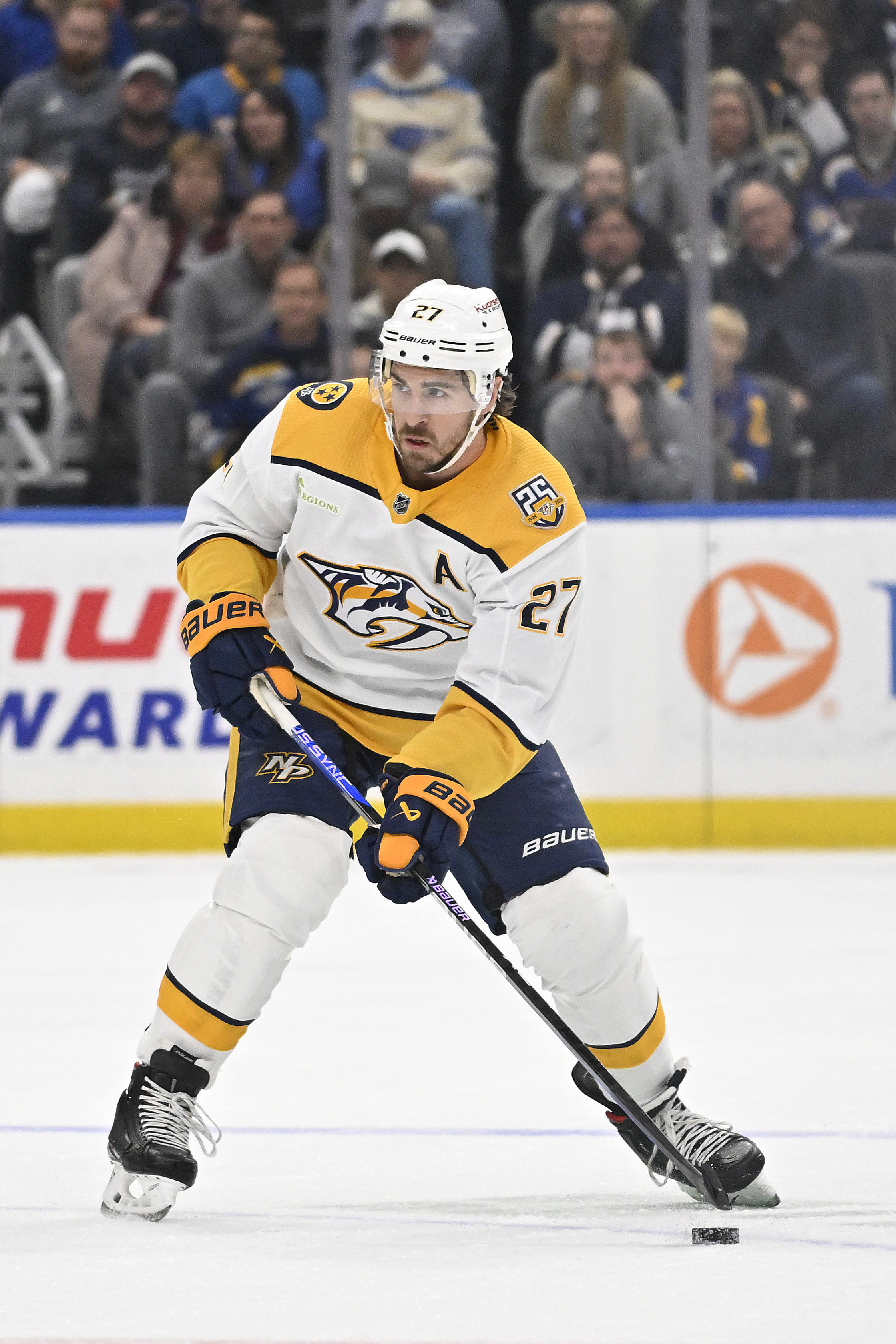 Predators Extend Win Streak With 8 3 Rout Of Blues Reuters