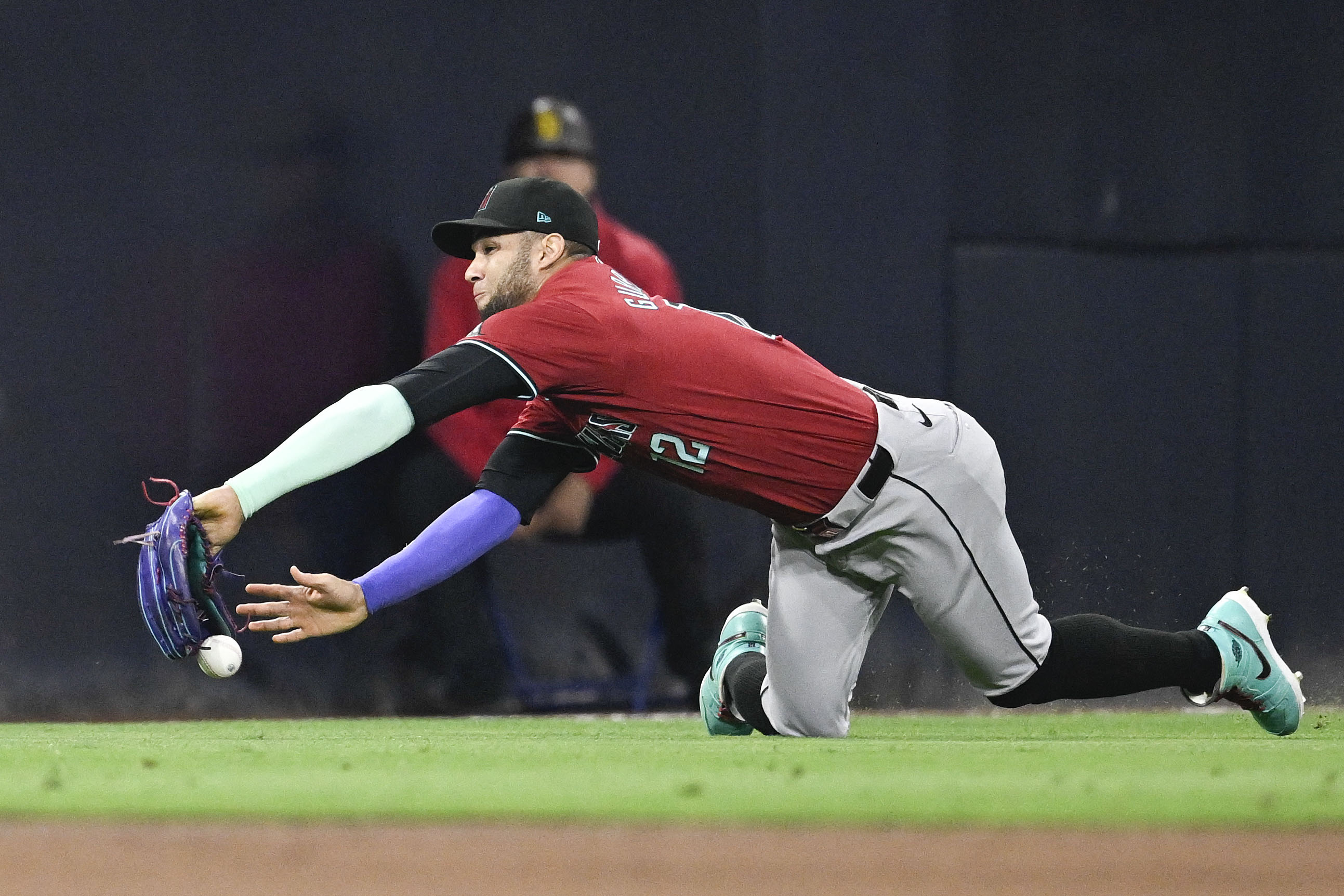 Ketel Marte's RBI single lifts D-backs past Padres | Reuters