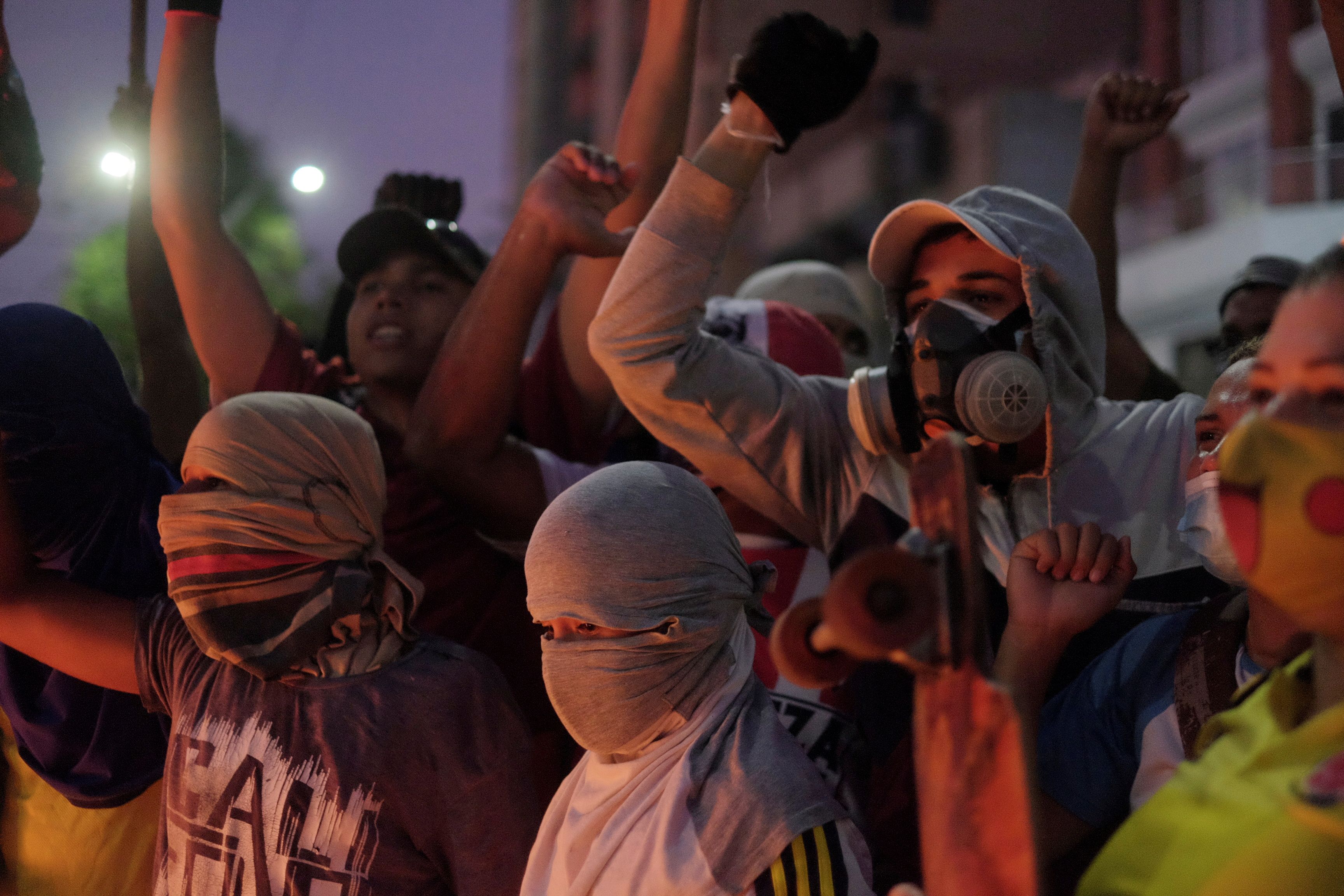 Colombian players call for league halt due to protests | Reuters