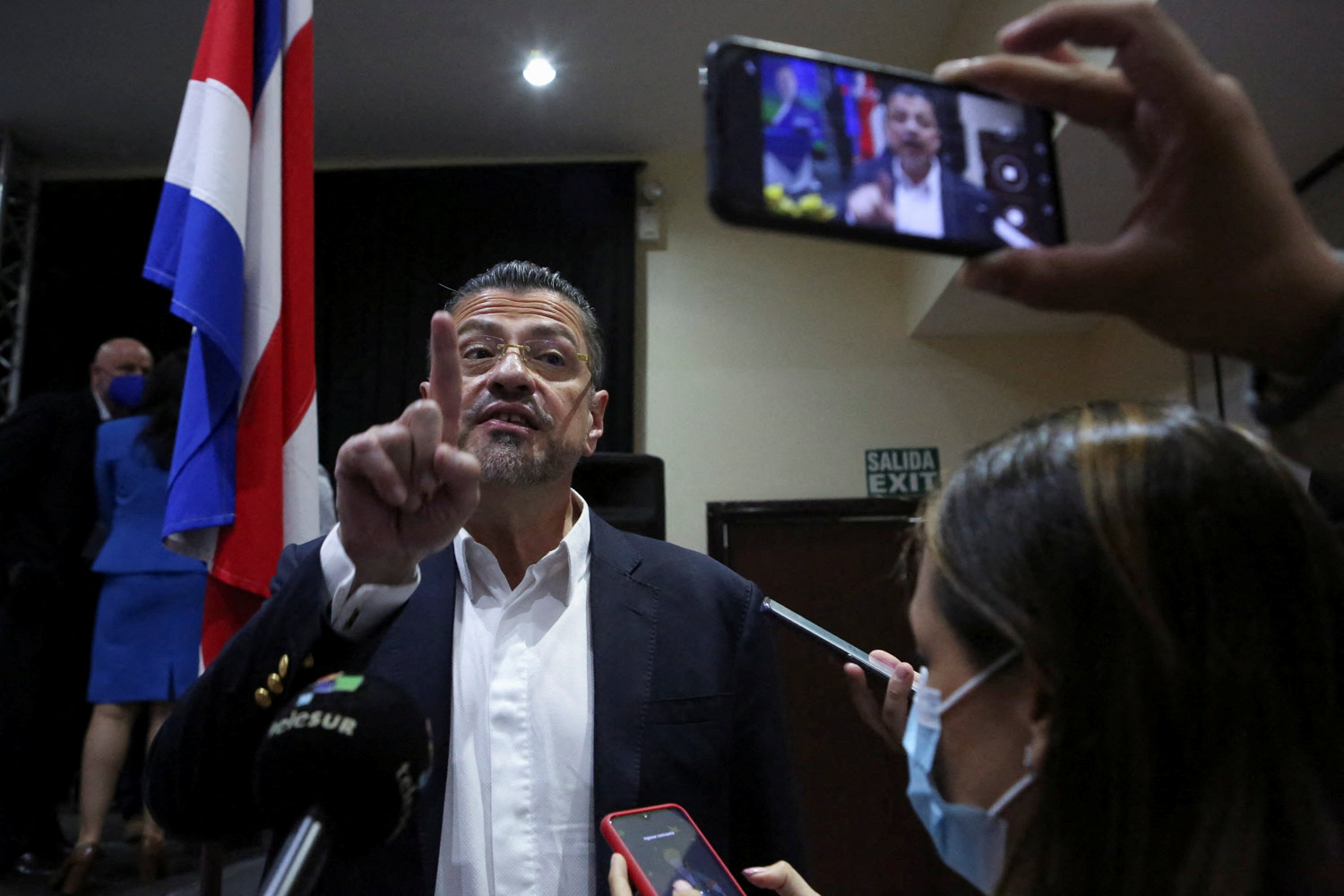 NEWSMAKER-Unheralded Costa Rican economist's unlikely path to ...