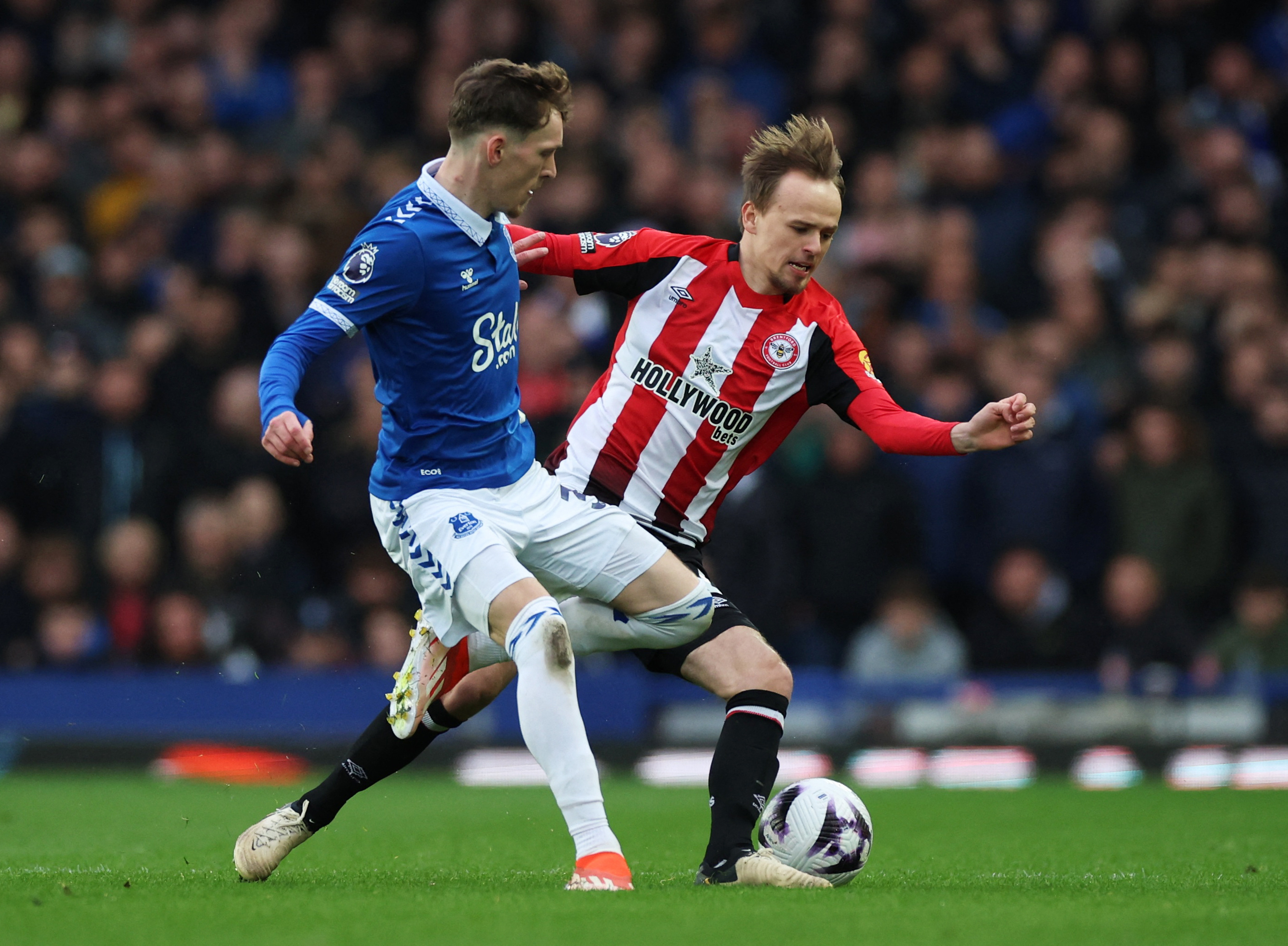 Everton confirm survival from relegation with 1-0 win over Brentford | Reuters