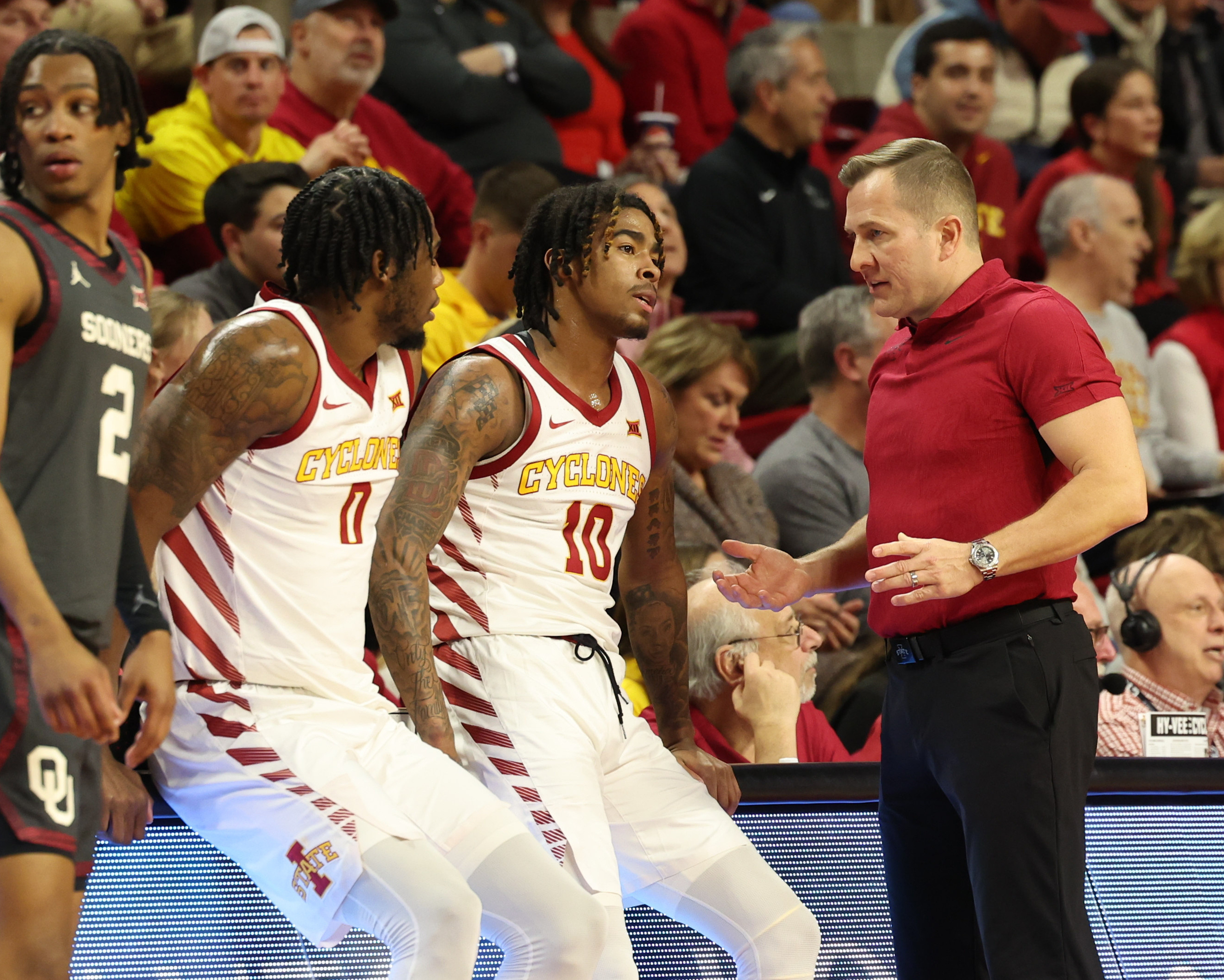 Demarion Watson's career night lifts No. 8 Iowa St. over Oklahoma | Reuters