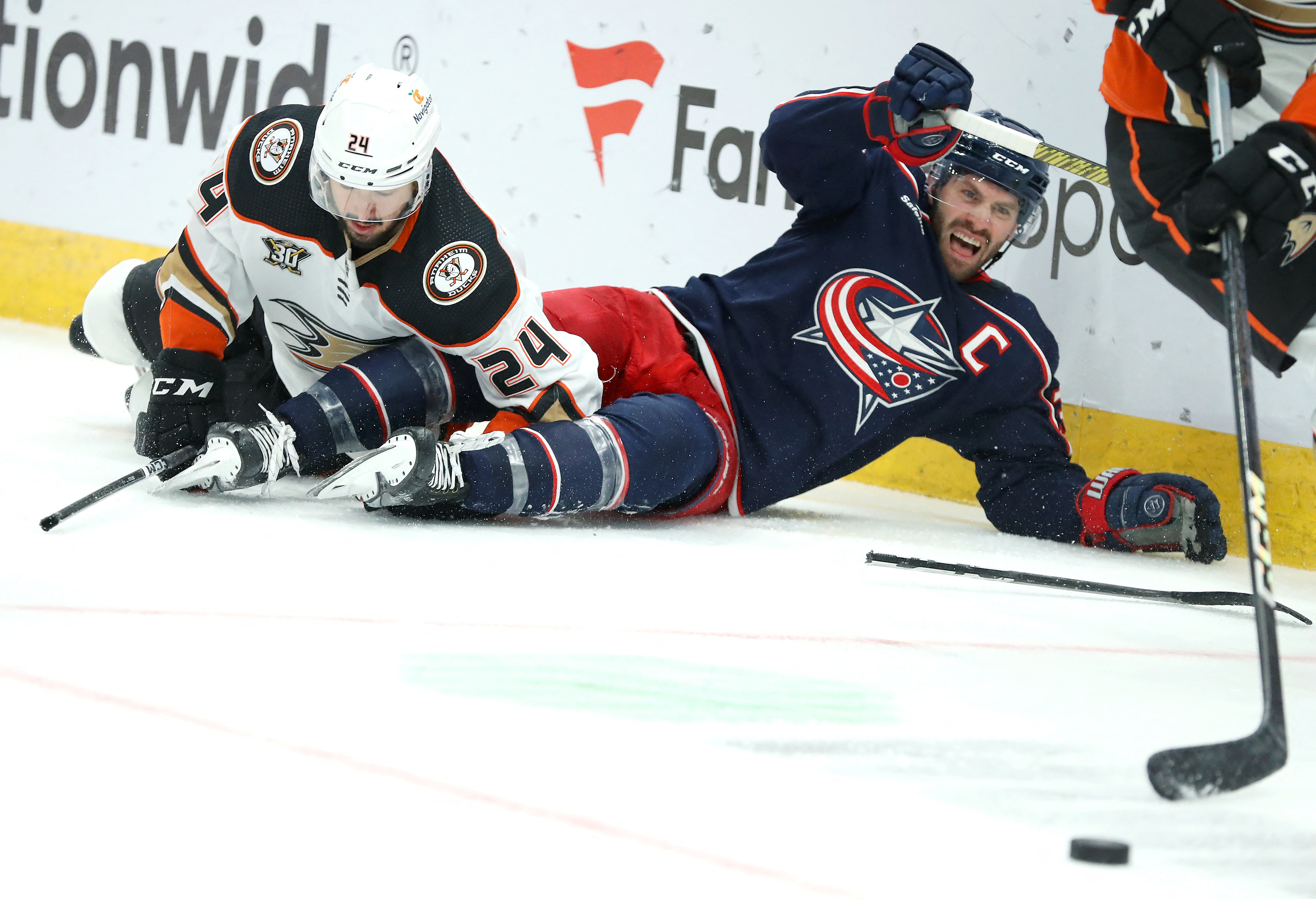 Frank Vatrano, Ducks break away for OT win vs. Blue Jackets | Reuters