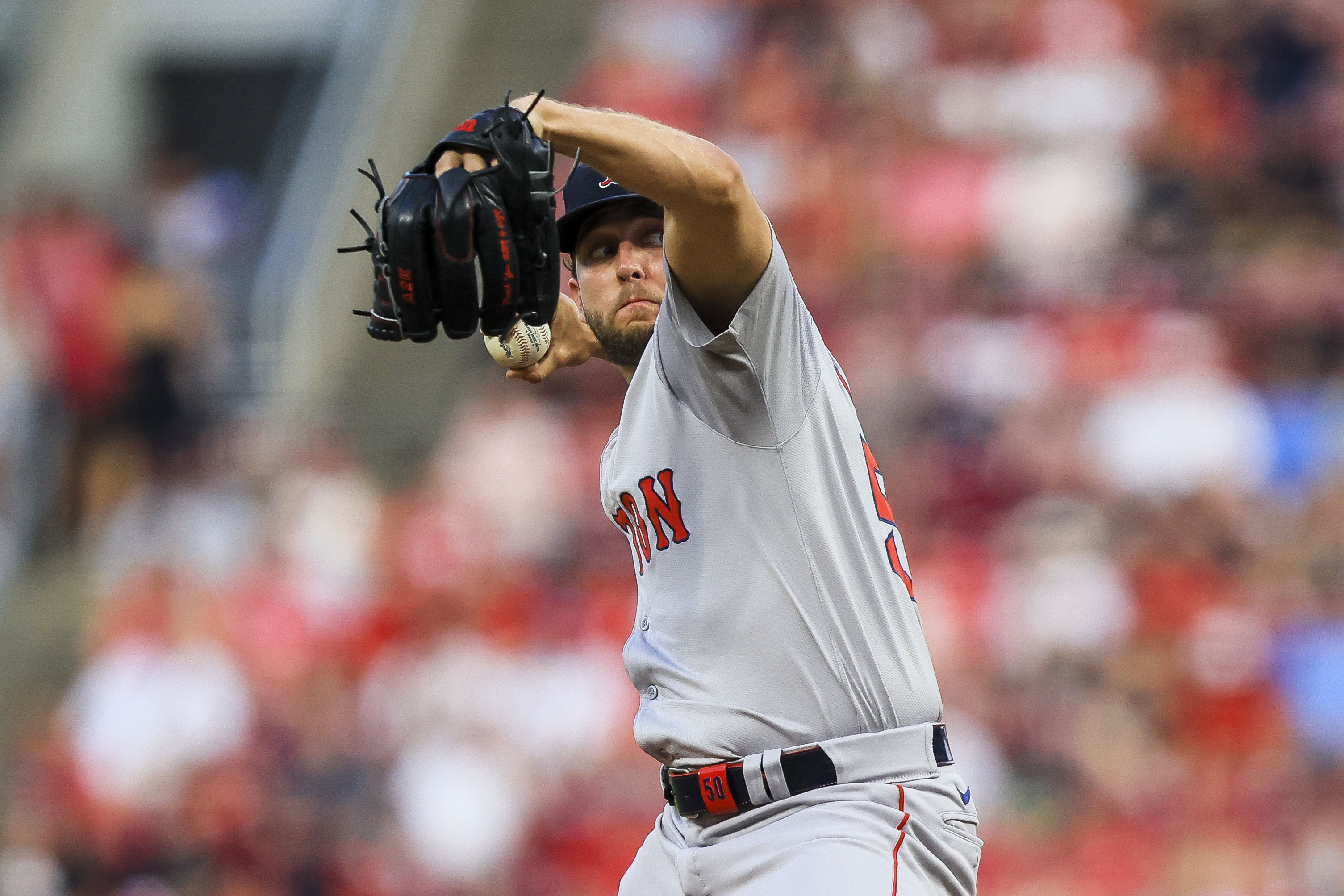 Reds win battle of home runs, top Red Sox | Reuters