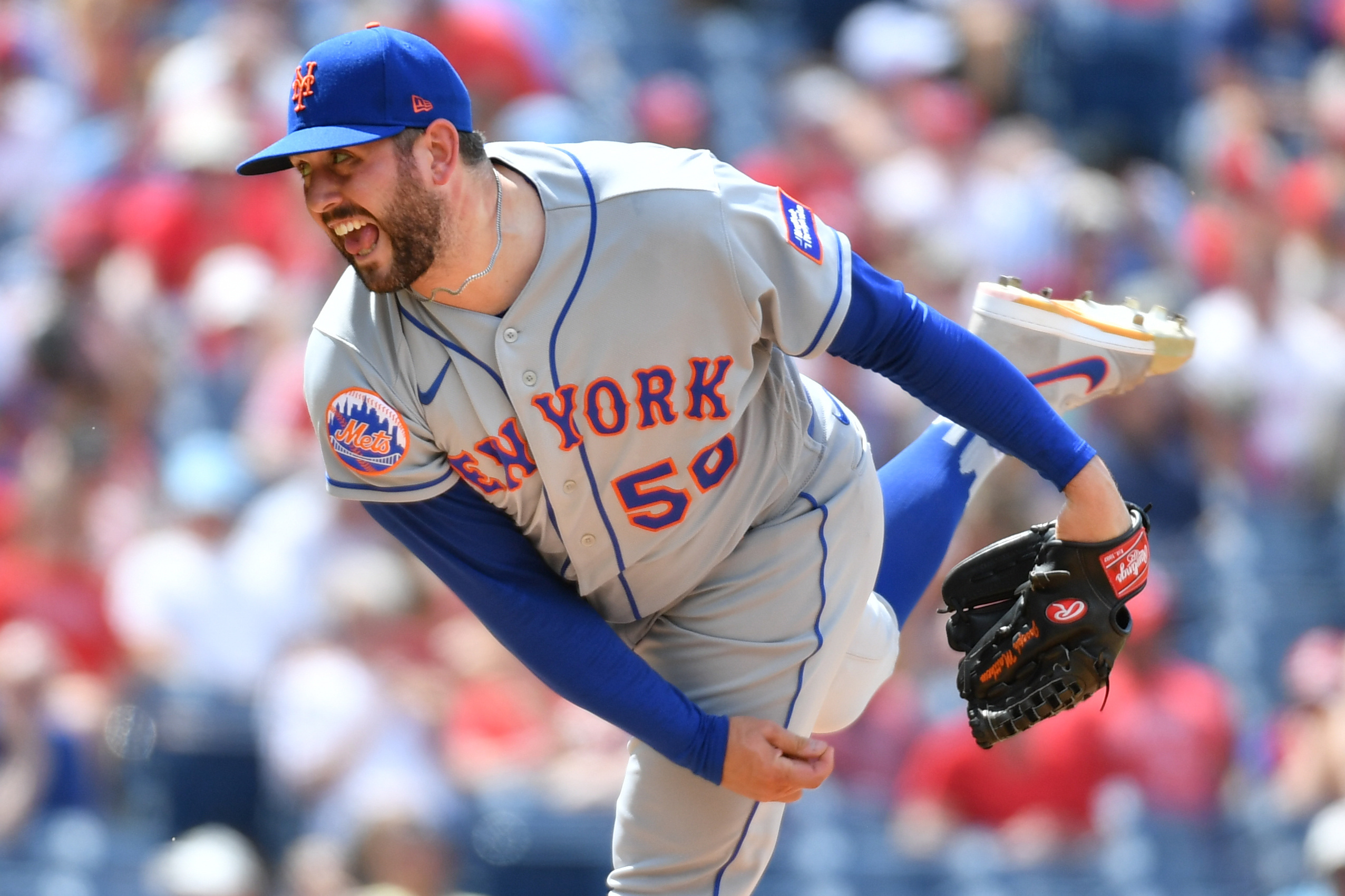 Phillies sweep Cubs, run road win streak to nine | Reuters