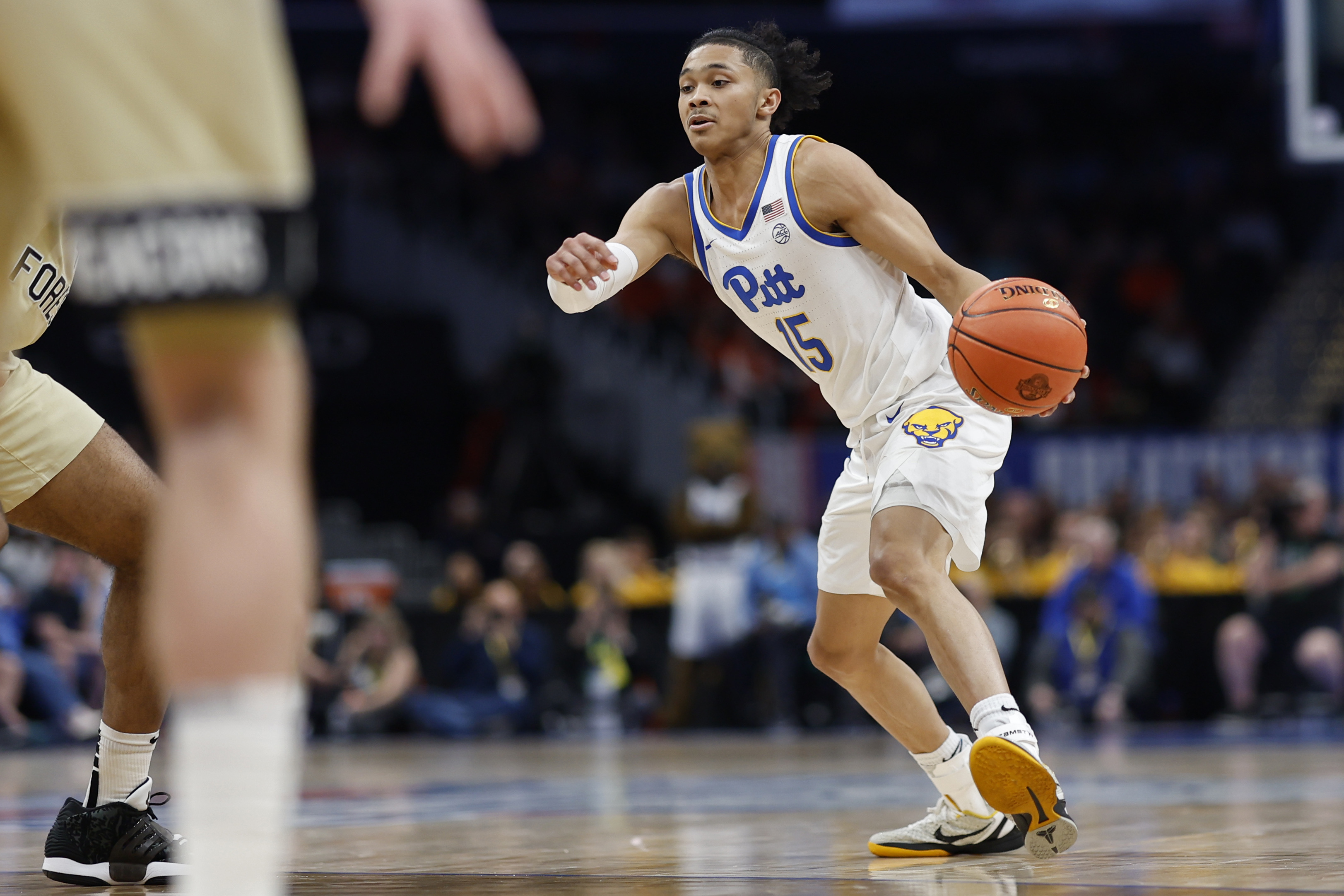 RJ Davis, No. 4 North Carolina get past Pitt in ACC semis | Reuters