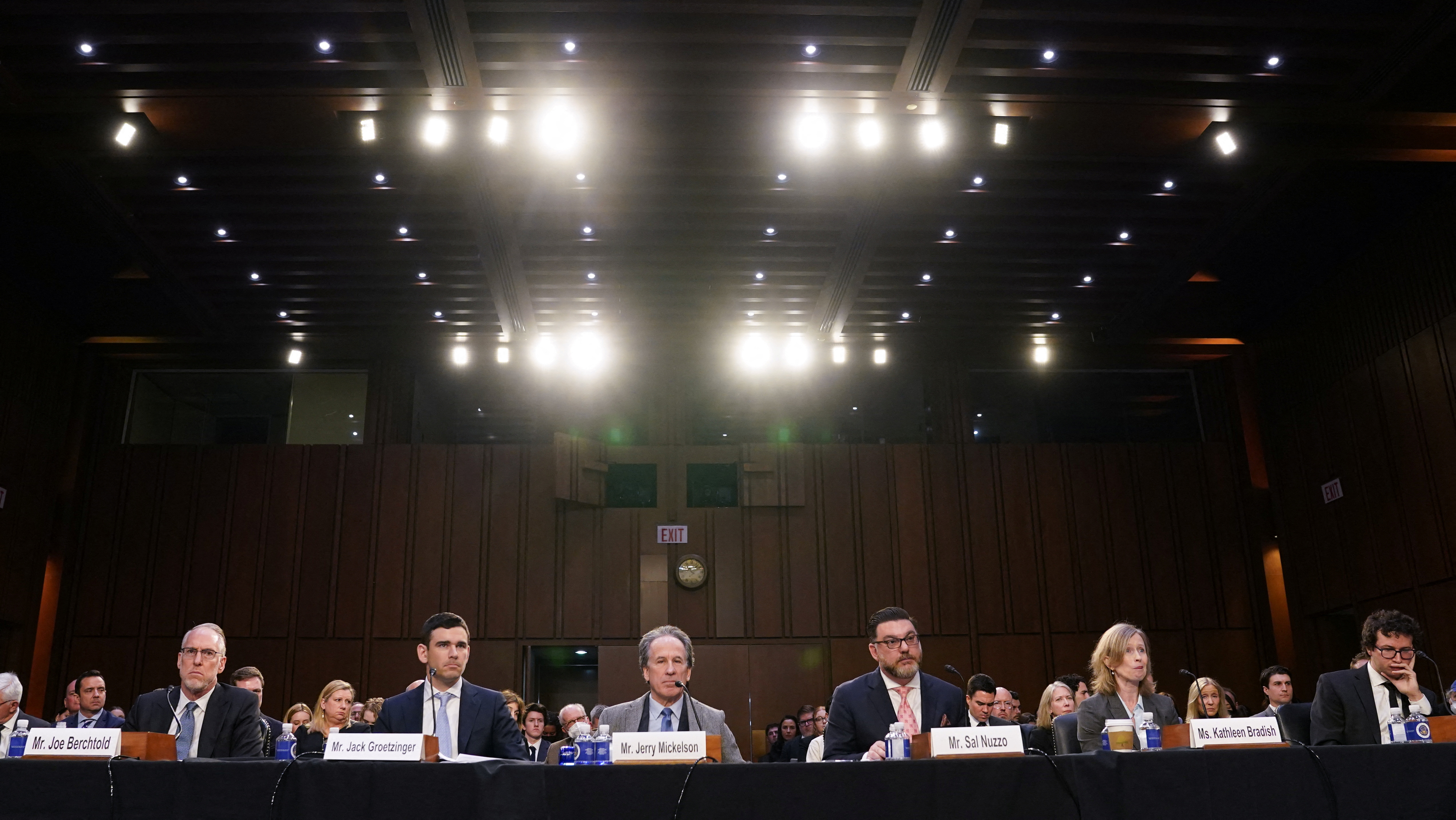 US Senate panel passes AM radio, ticket fee pricing bills | Reuters