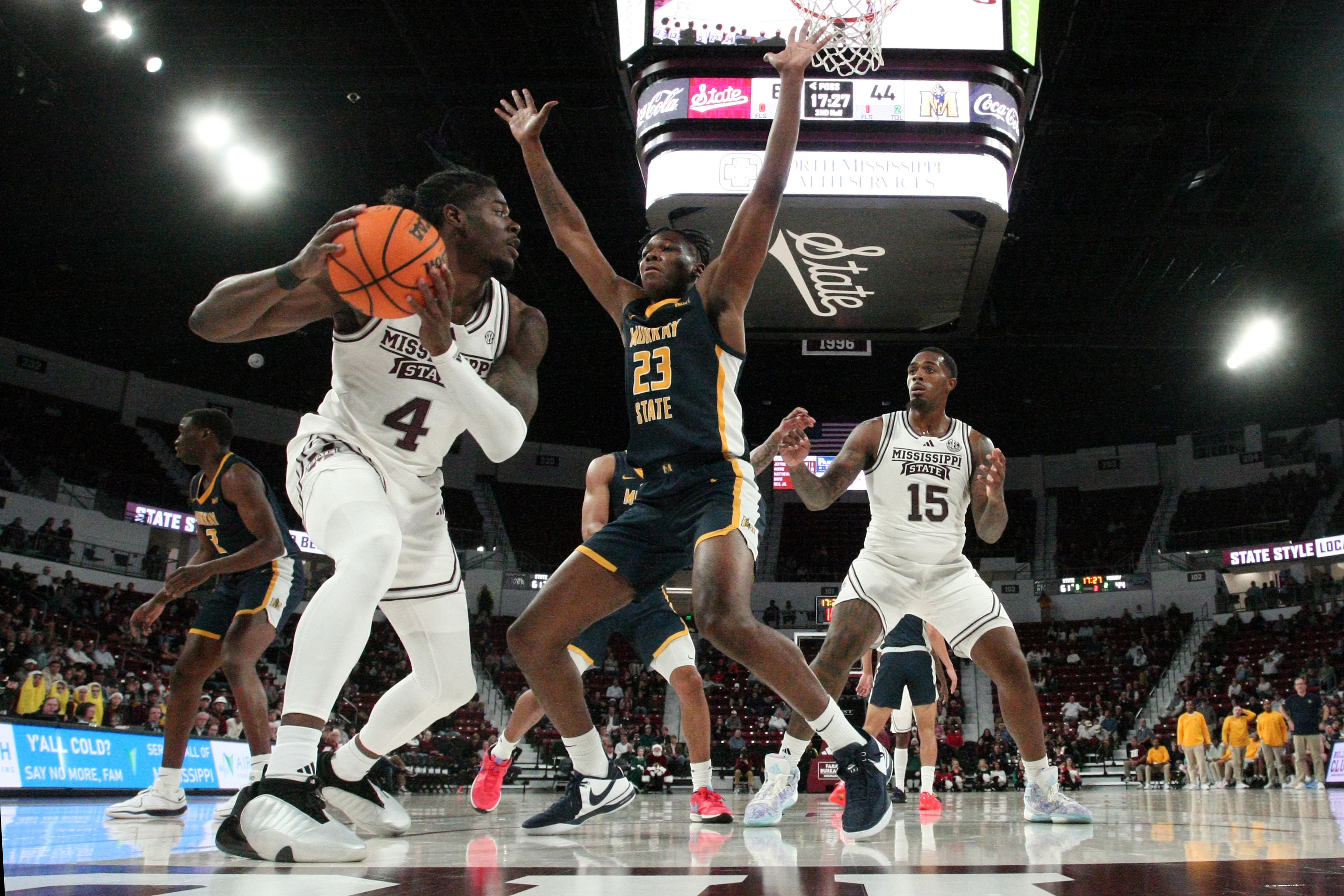 Late dunk rescues Mississippi St. in win over Murray St. | Reuters