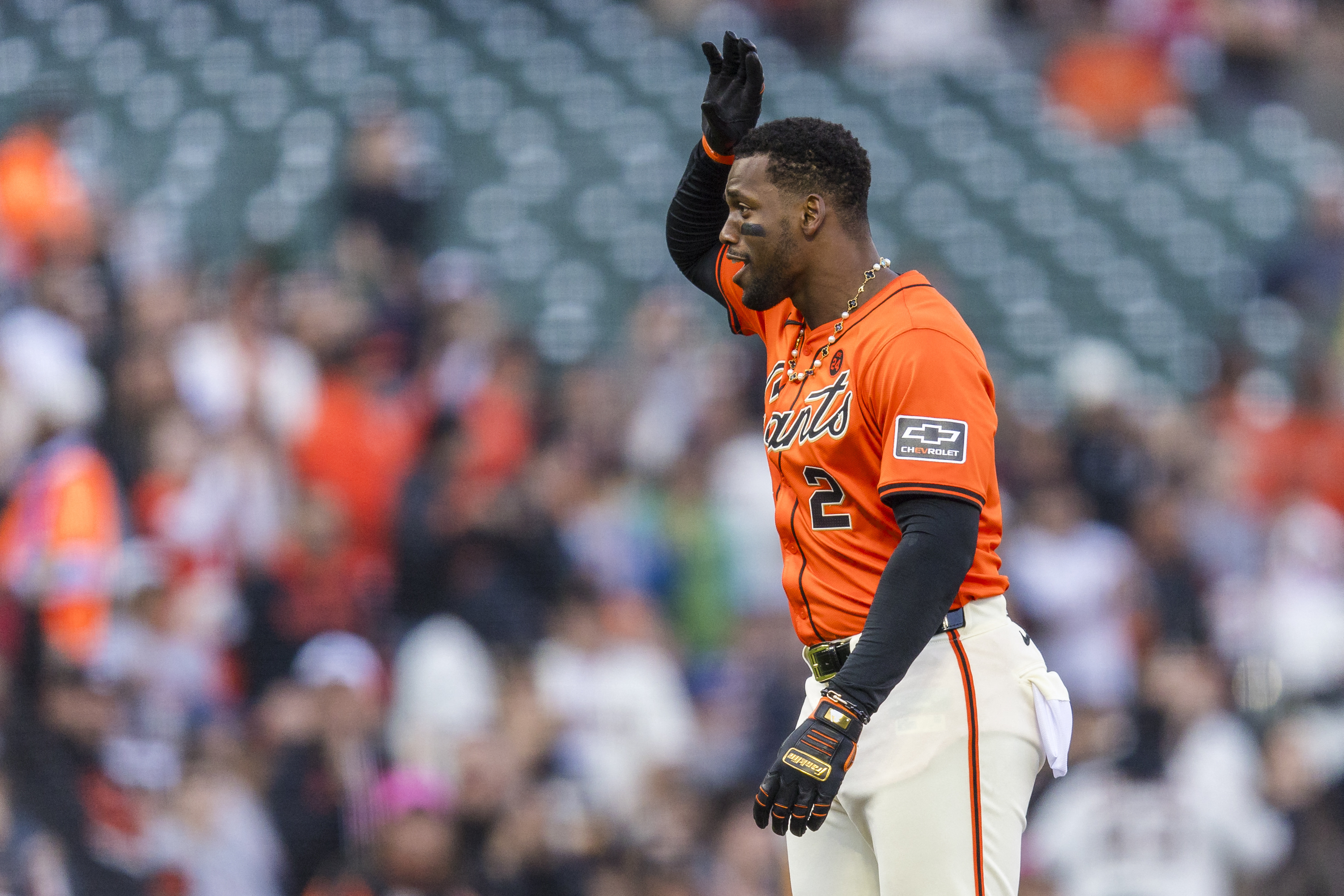 Brett Wisely's single, double, triple lift Giants past Twins | Reuters