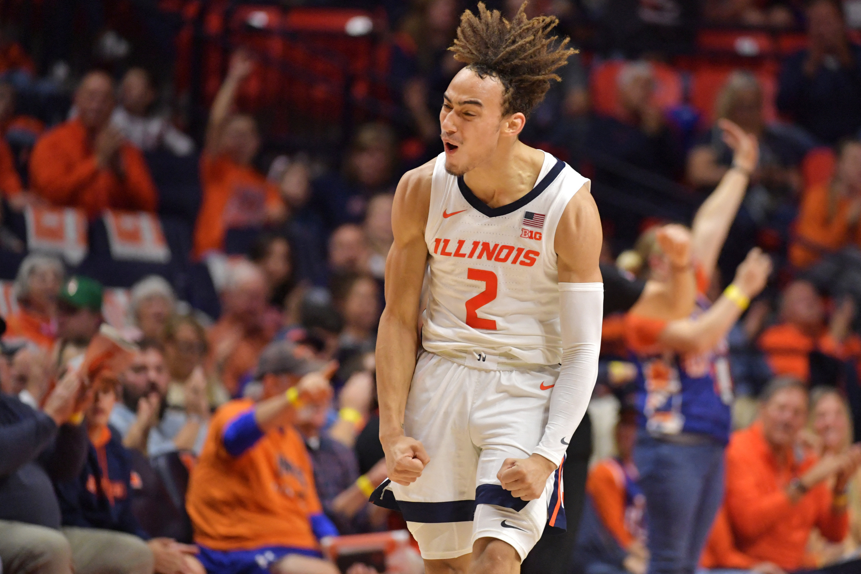 No. 25 Illinois starts slowly, still routs Eastern Illinois | Reuters