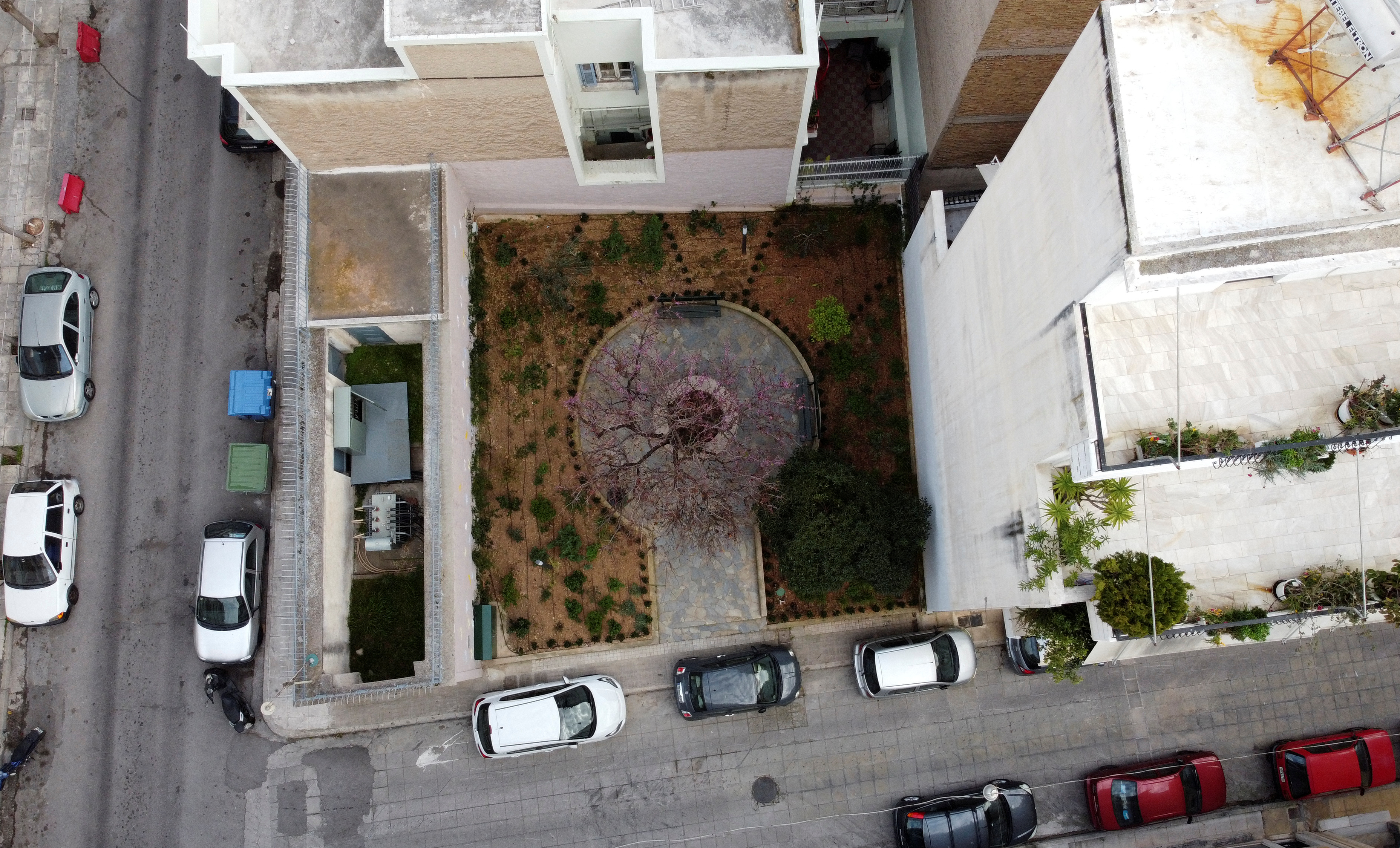 Pocket Park Between Buildings