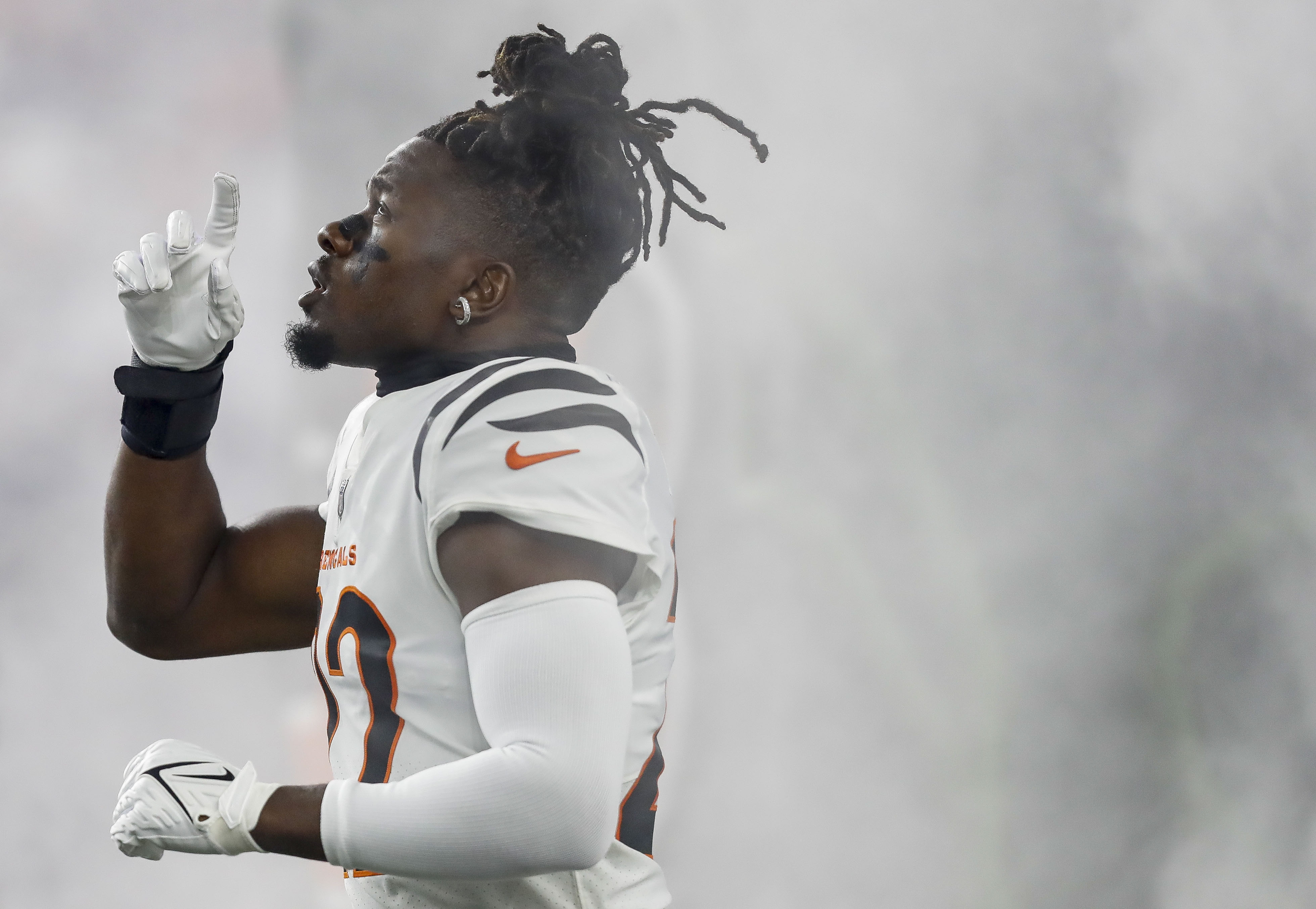 Bengals beat Rams to pick up first win of season | Reuters